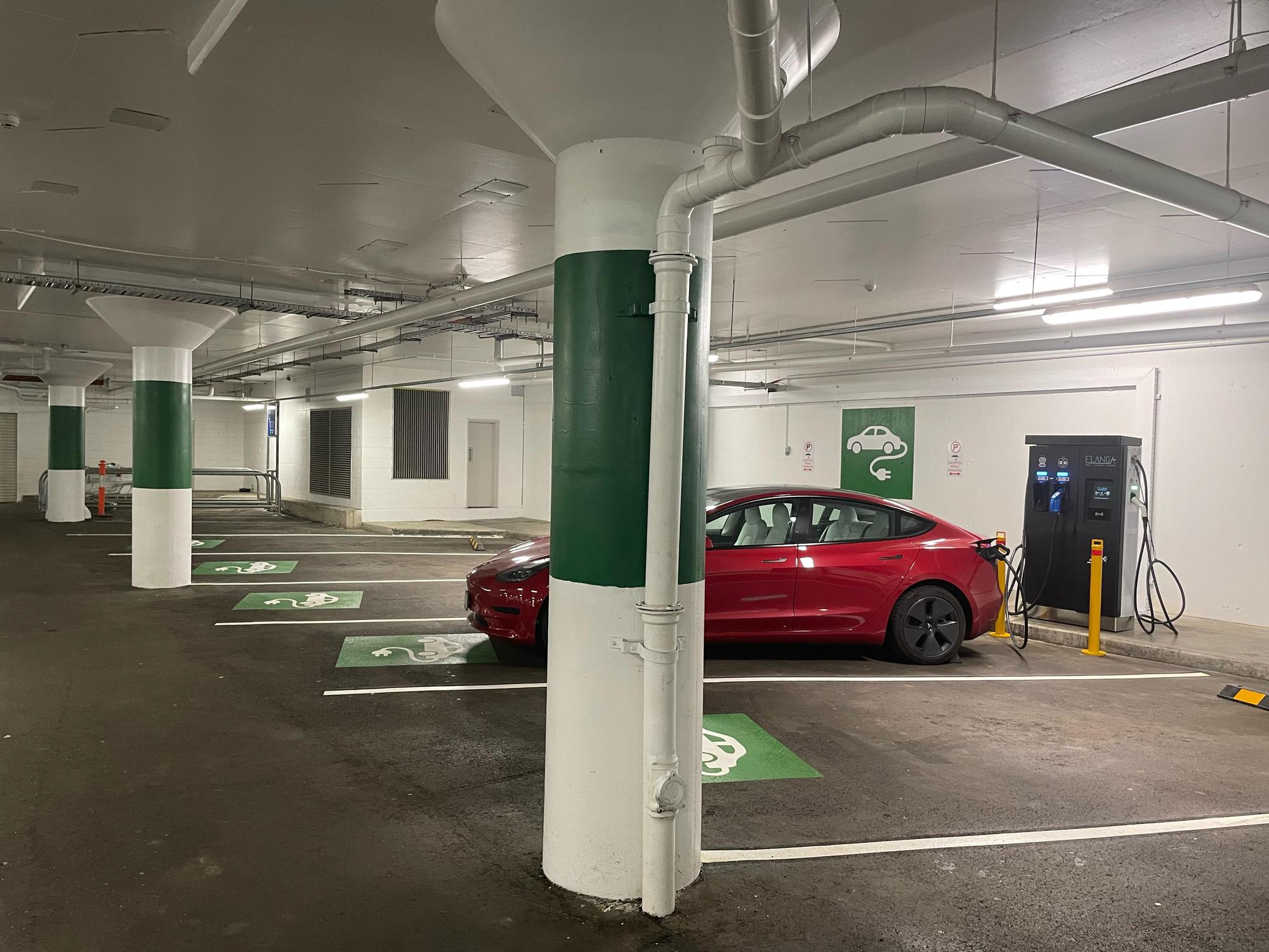 Brookside Shopping Centre | Mitchelton, QLD | EV Station