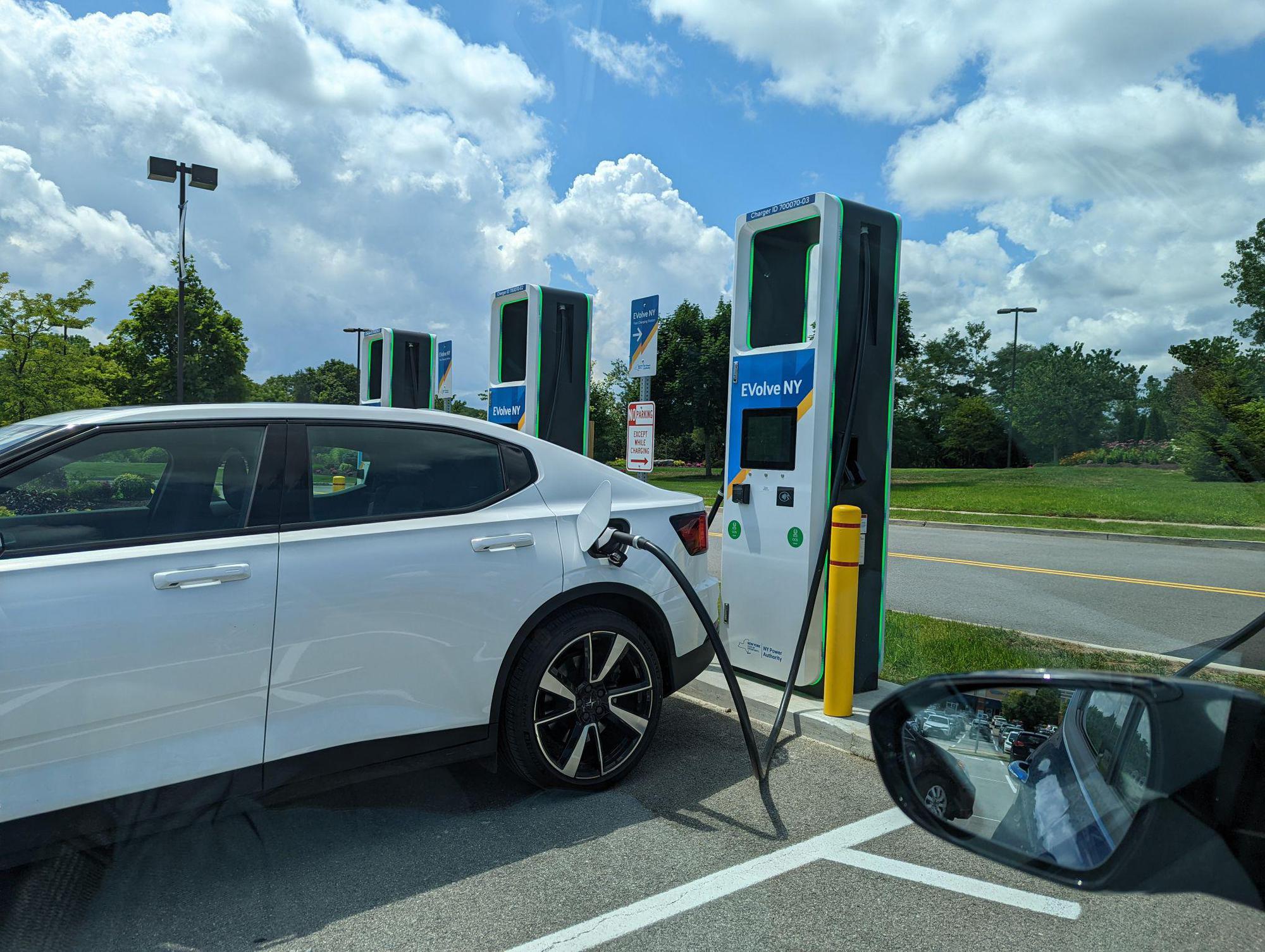 Victor Crossing | Victor, NY | EV Station