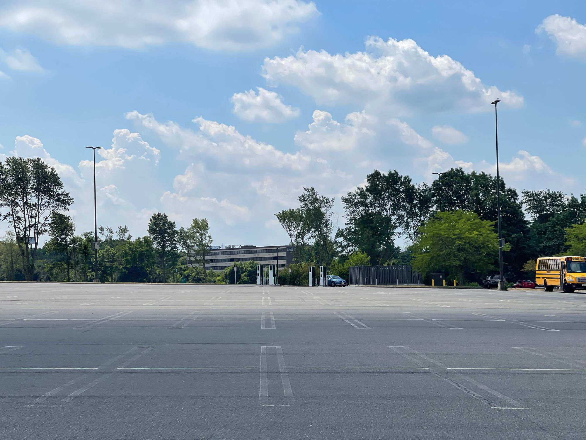 Freehold Raceway Mall | Freehold Township, NJ | EV Station
