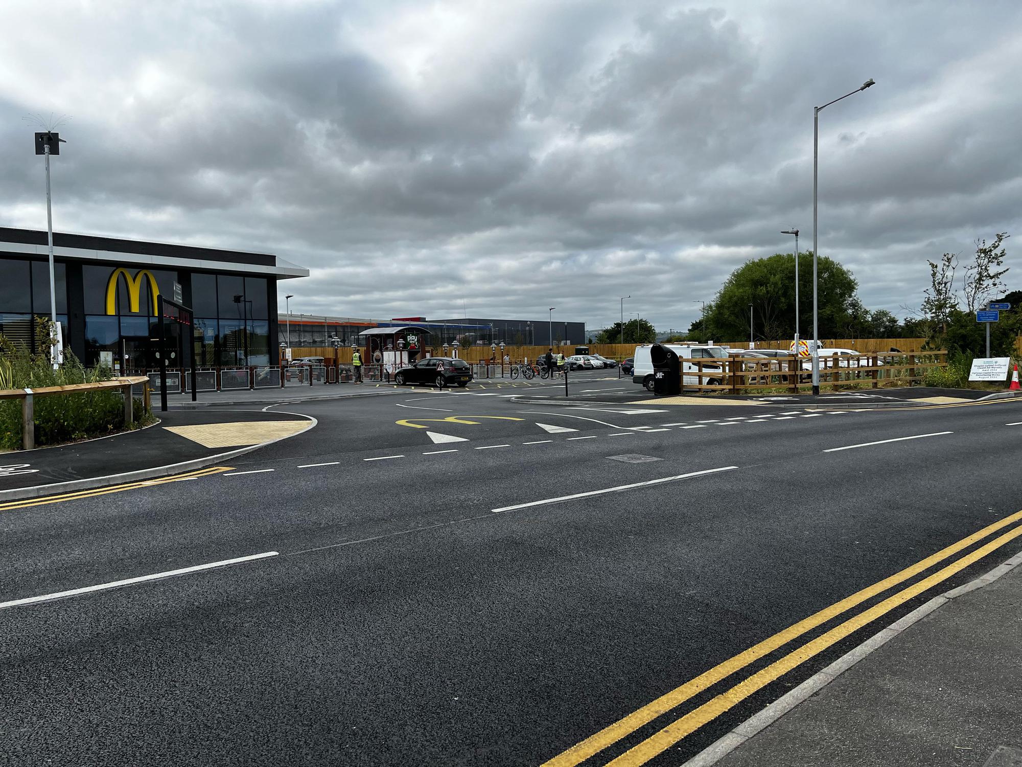 McDonalds Rhyl | 1 Ffordd Derwen, Rhyl, LL18 2LR, UK | EV Station