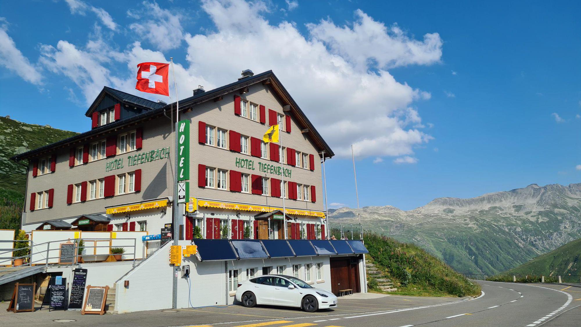 Hotel Tiefenbach | Realp, UR | EV Station
