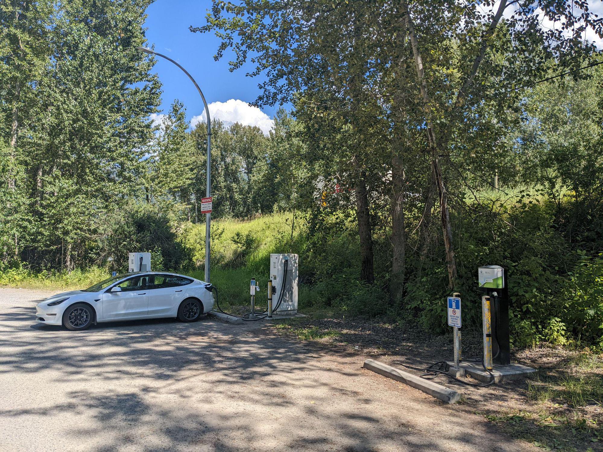 Little Fort Rest Area | Little Fort, BC | EV Station