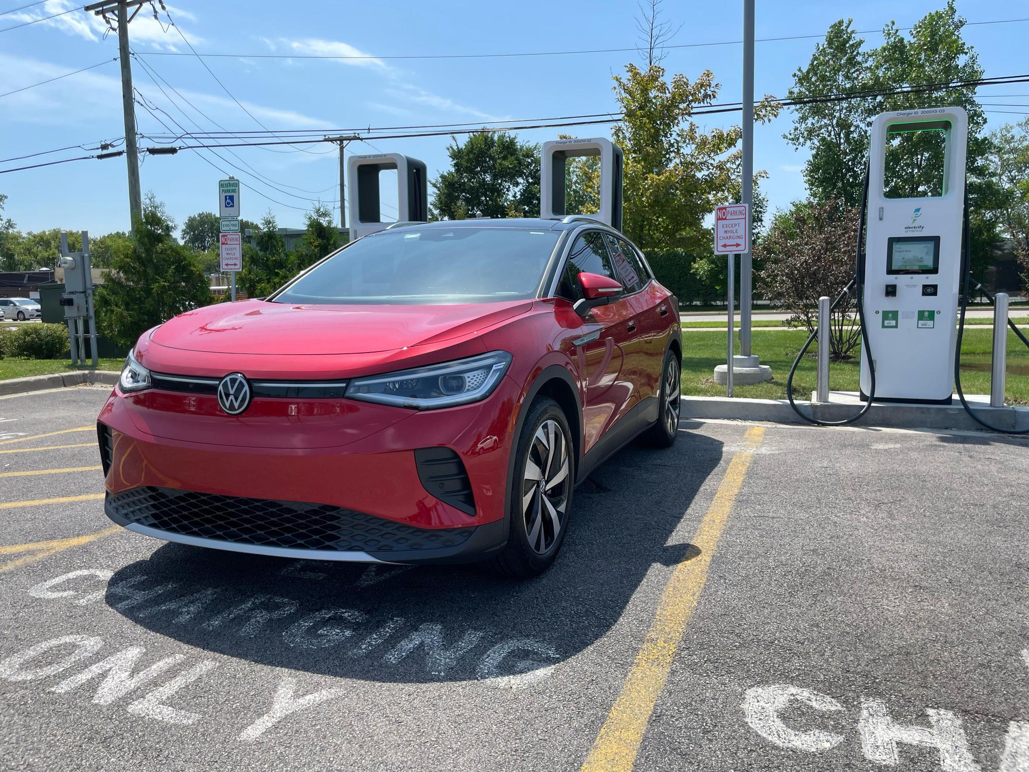 Target Glenview | Glenview, IL | EV Station