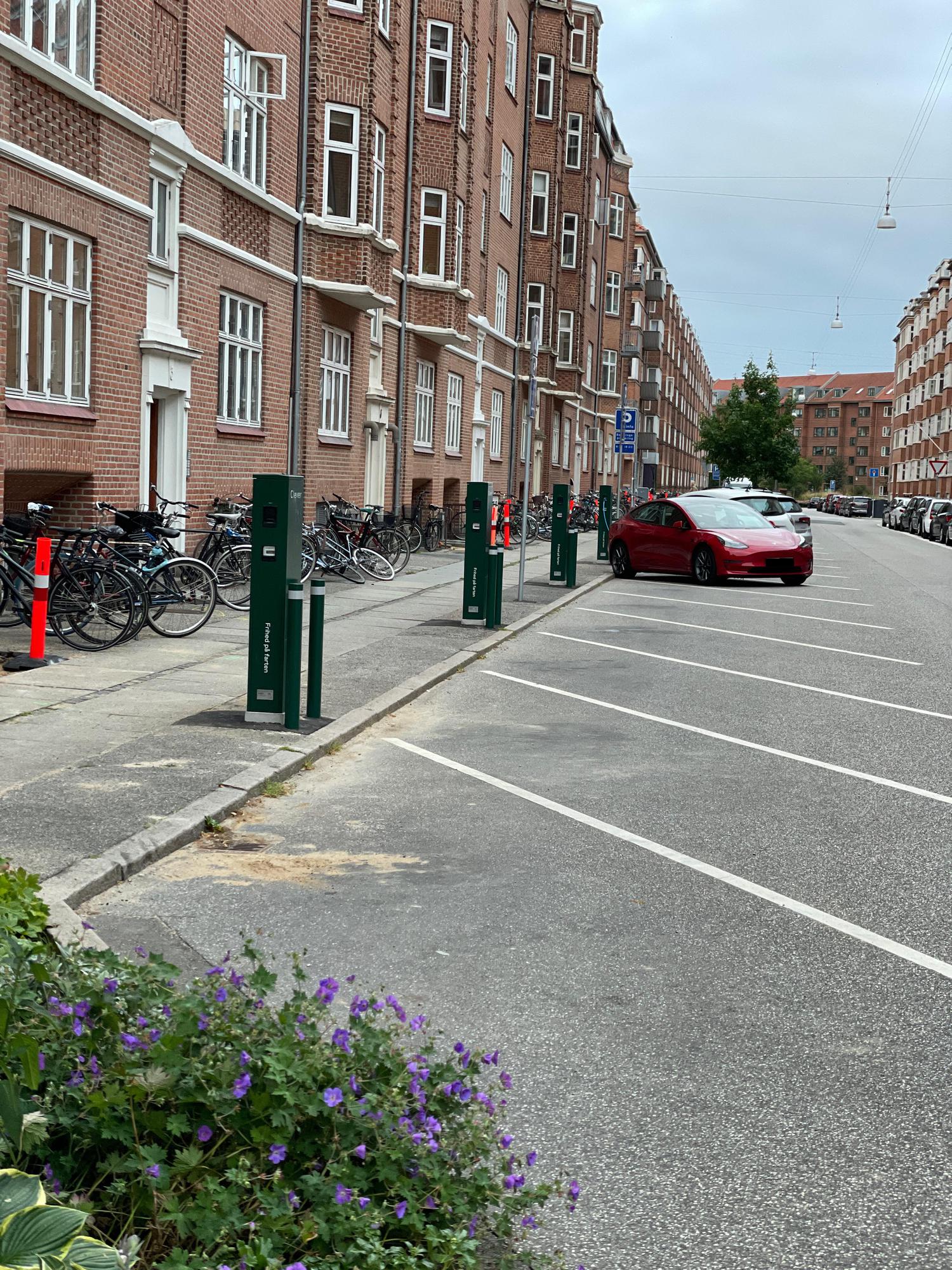 Clever Charger | 3 Chr. Wærums Gade, Århus, 8000, DNK | EV Station