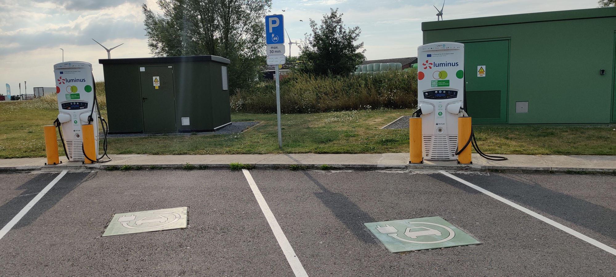 Station Service Q8 (2) | Le Rœulx, Région Wallonne | EV Station