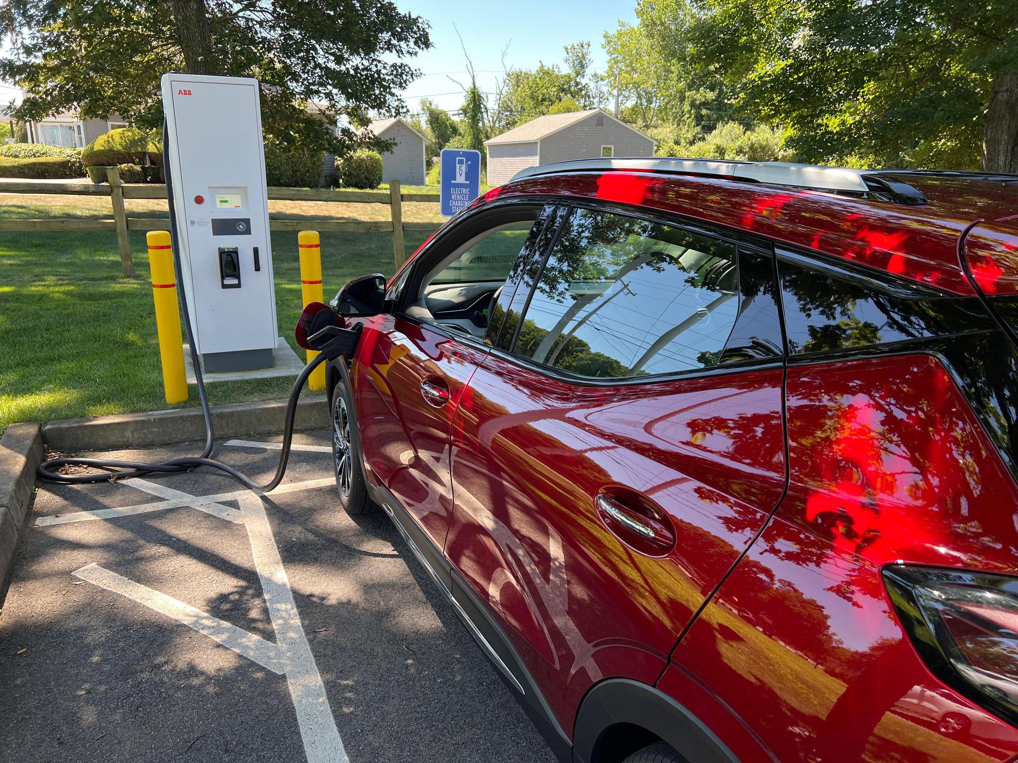 GM - Paul Masse Buick GMC South | South Kingstown, RI | EV Station