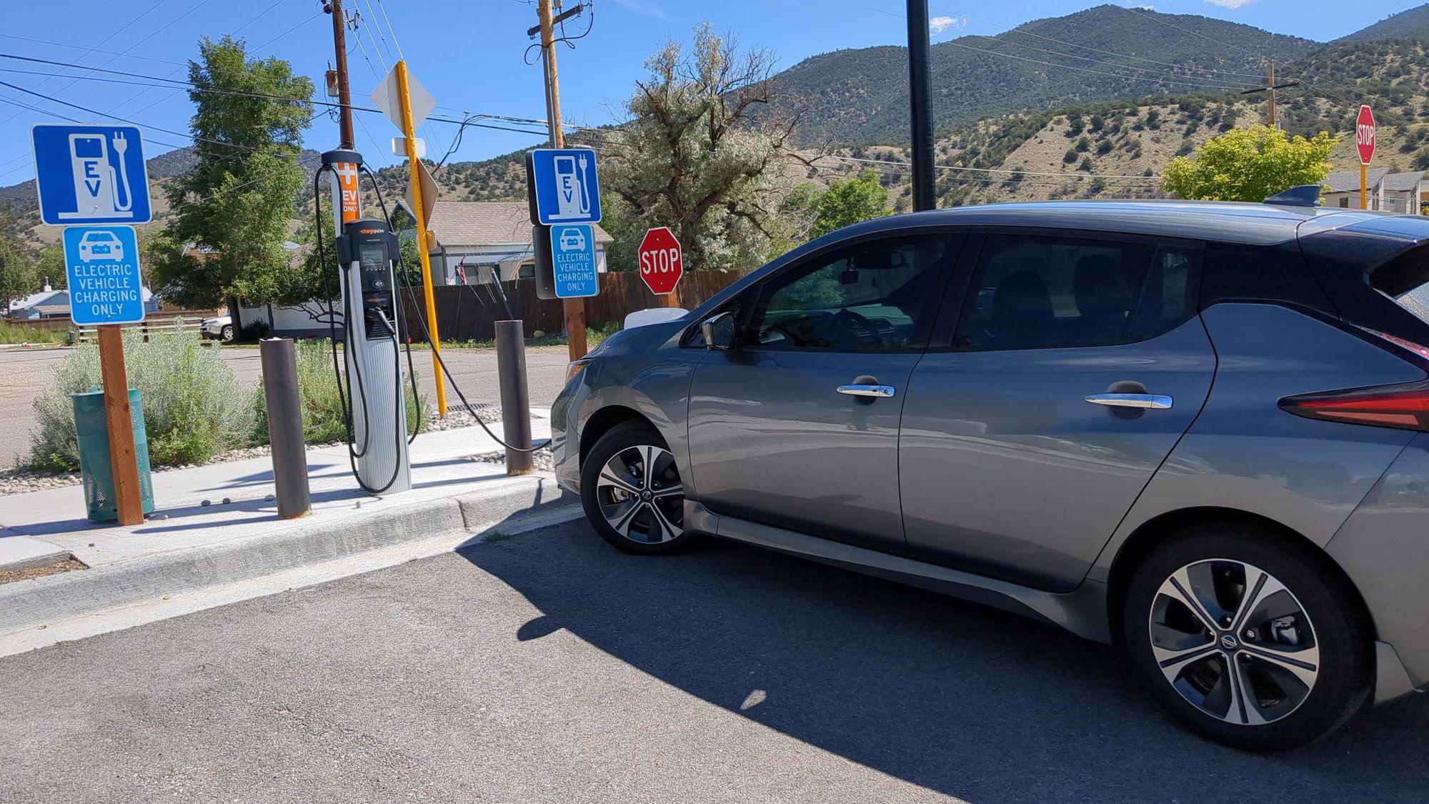 Mojo’s Eatery | Salida, CO | EV Station