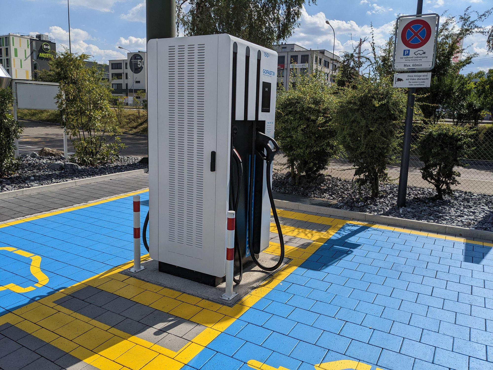 GOFAST Rümlang 1 McDonald's | Rümlang, ZH | EV Station