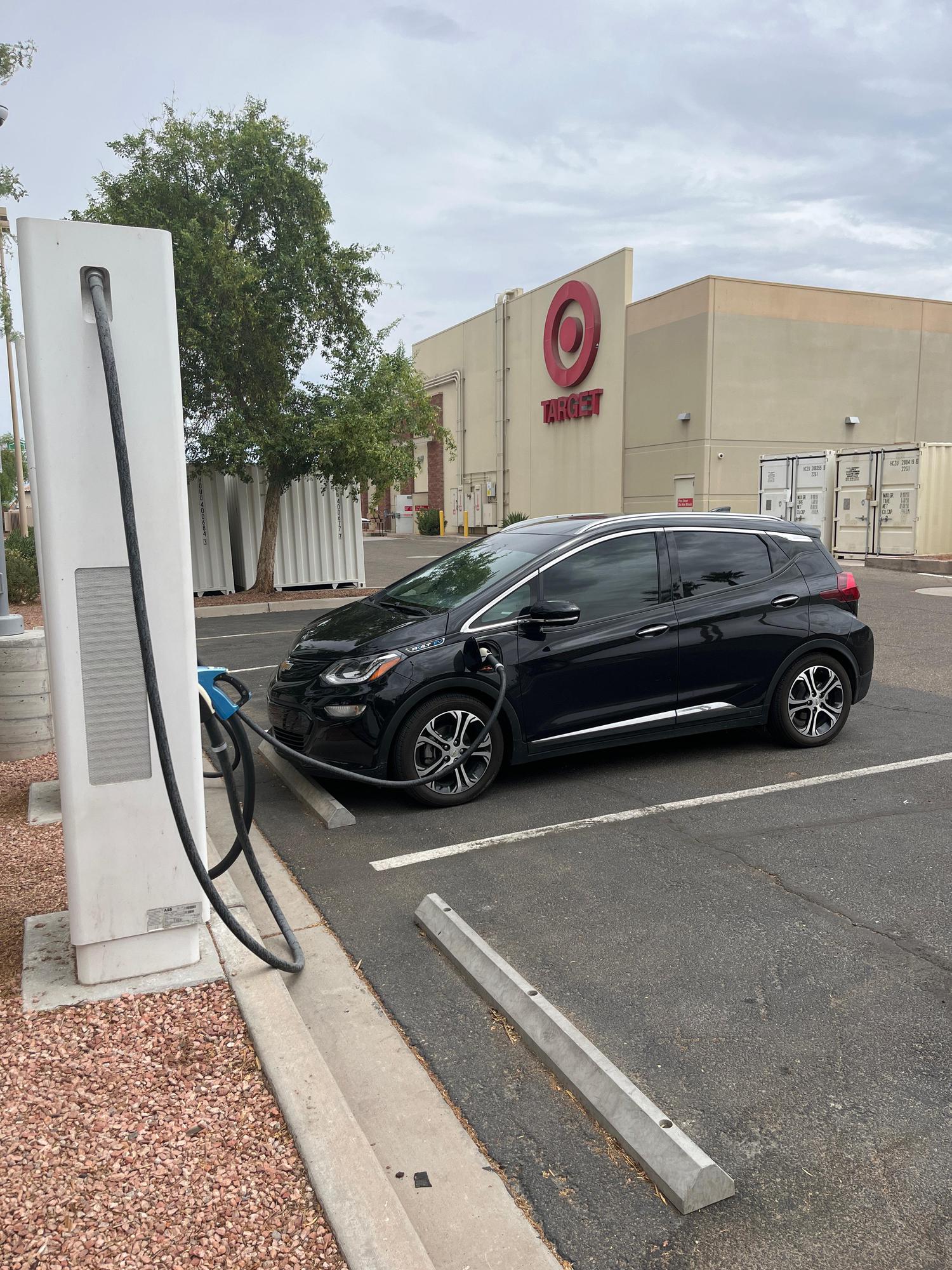 Target | Yuma, AZ | EV Station