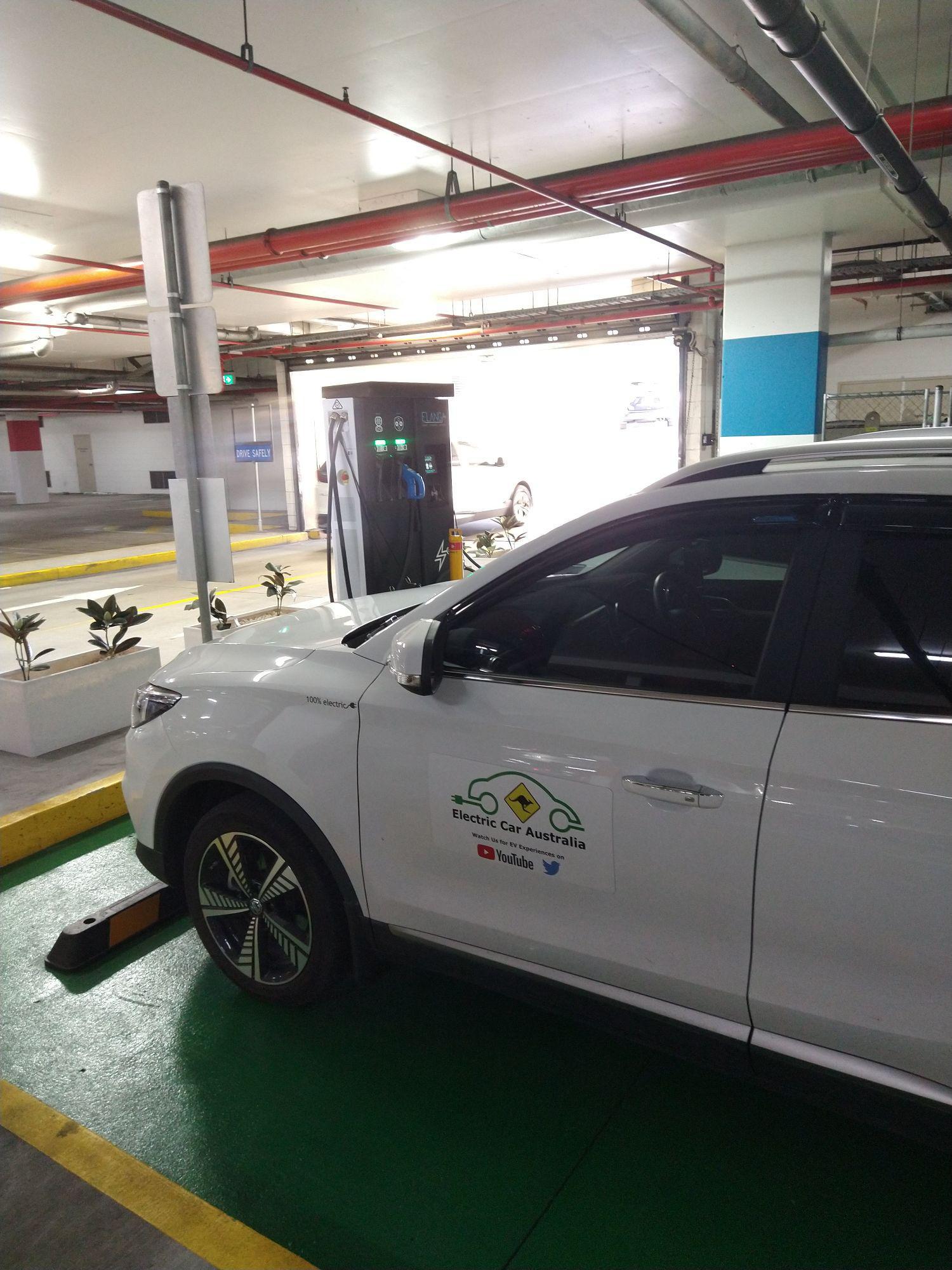 Calamvale Central Shopping Centre | Calamvale, QLD | EV Station