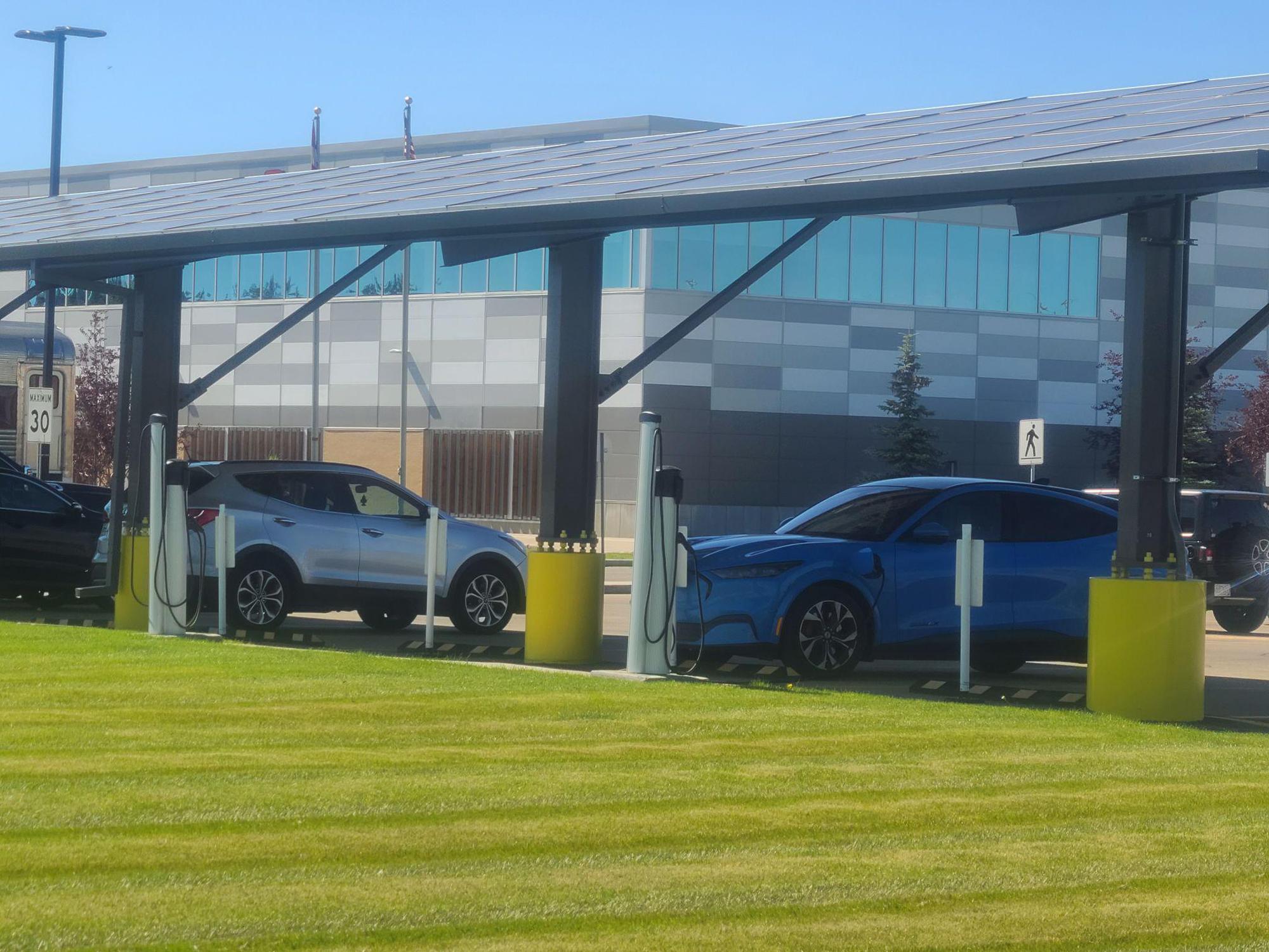 Canadian Pacific | Calgary, AB | EV Station