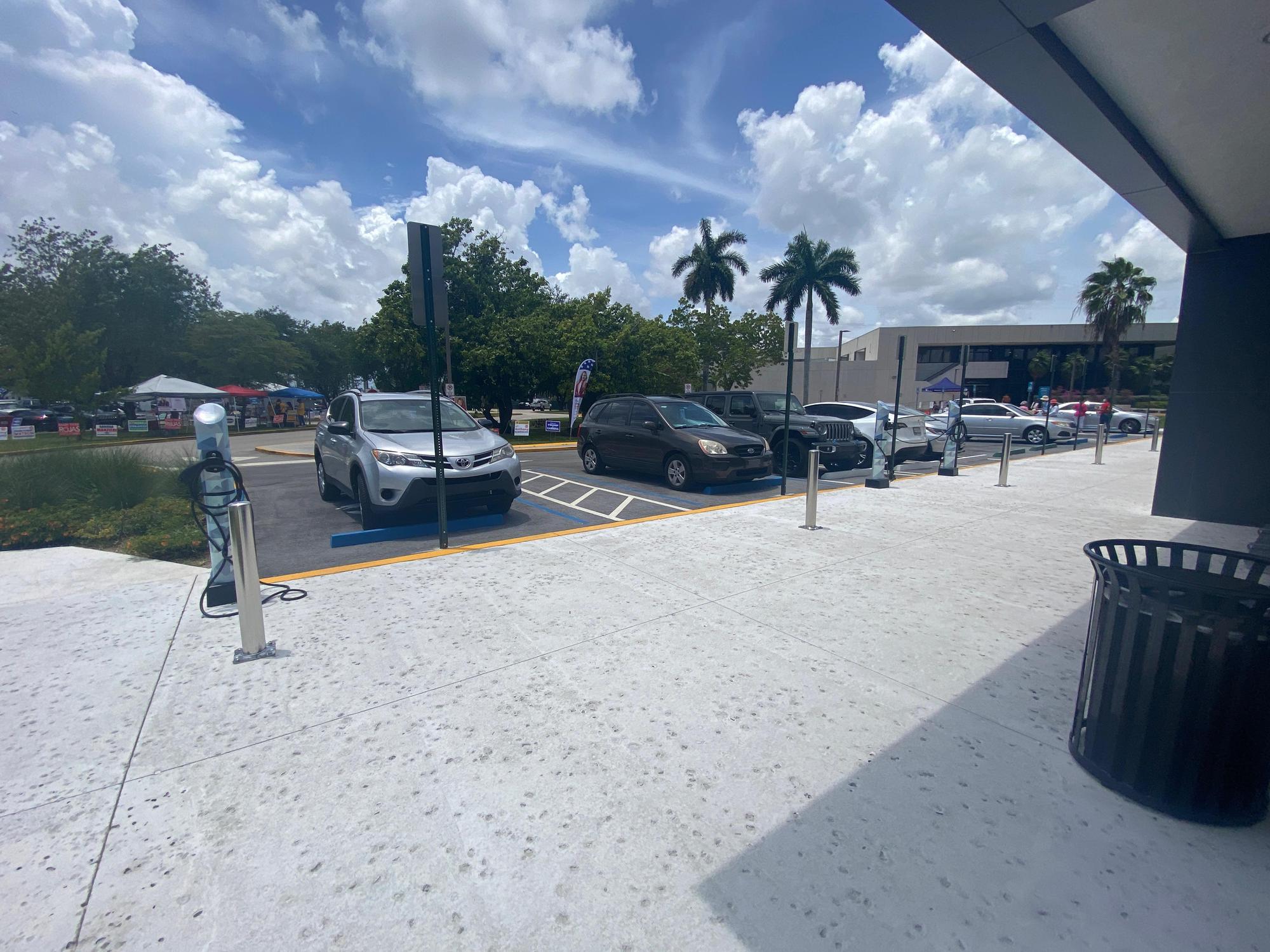 Westchester Regional Library | Westchester, FL | EV Station