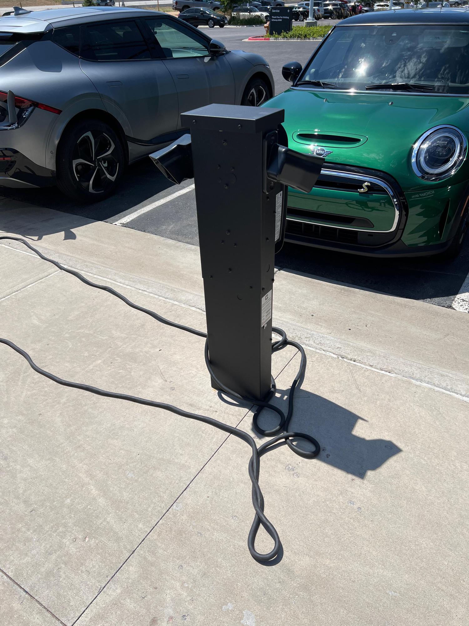 Schomp Mini | Highlands Ranch, CO | EV Station