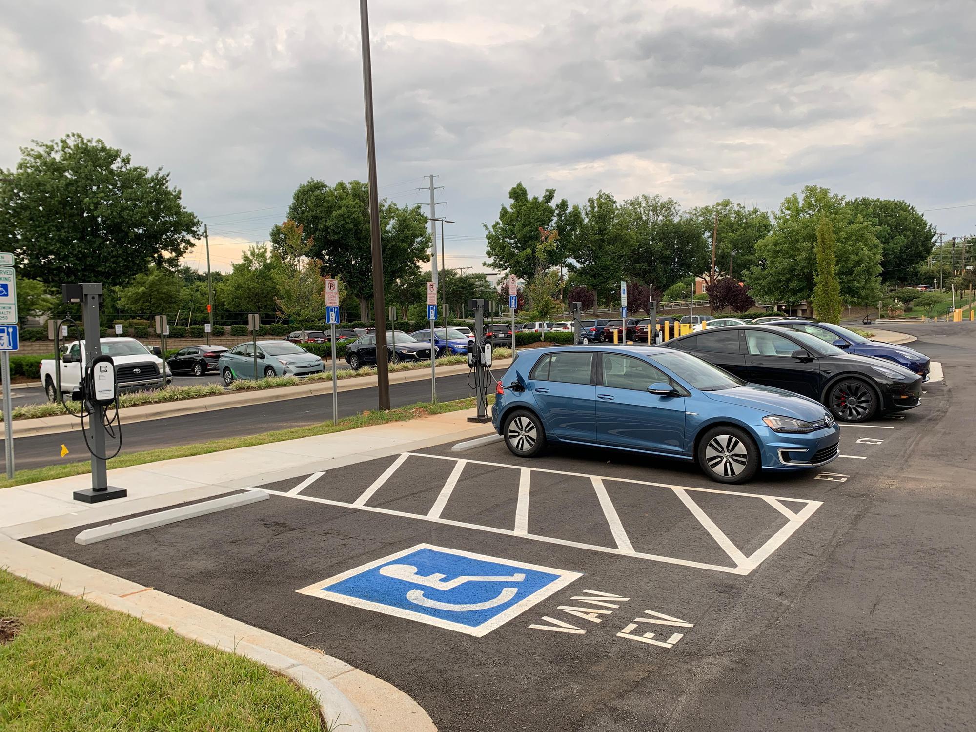 CPCC - Main Campus Parking Lot 5 | Charlotte, NC | EV Station