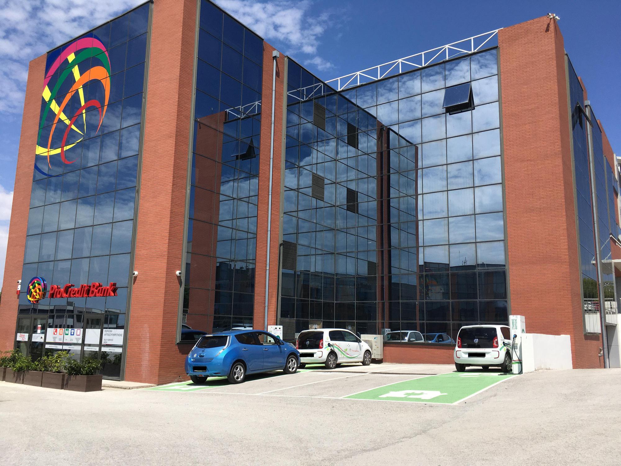 ProCredit Bank Thessaloniki | 40.5729540, 22.9934175 | EV Station