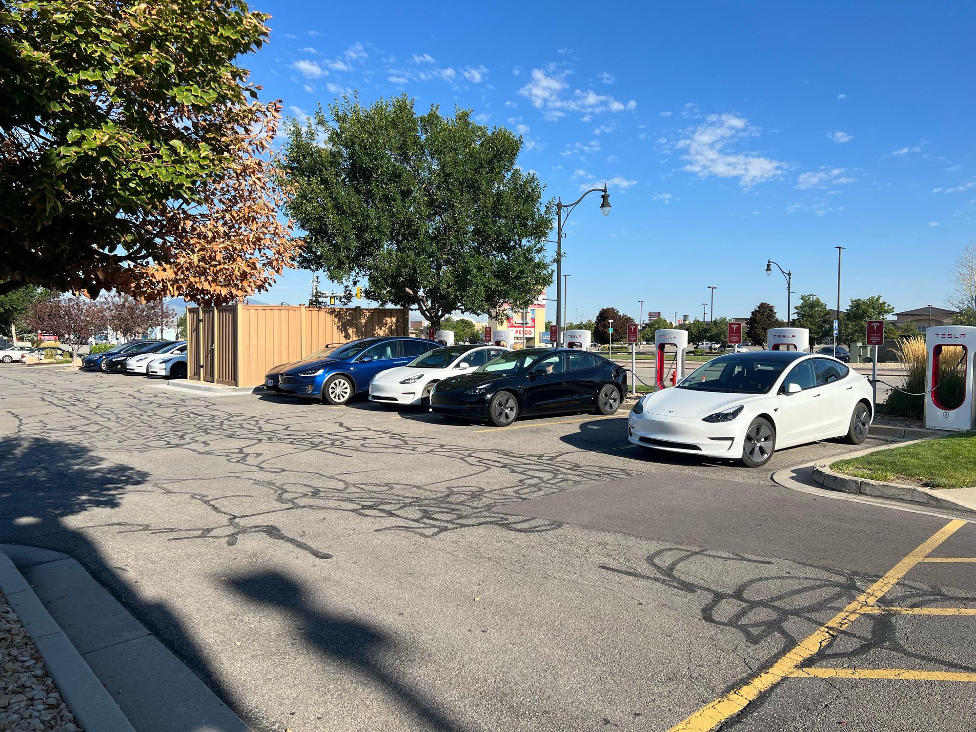Draper Crossing | Draper, UT | EV Station