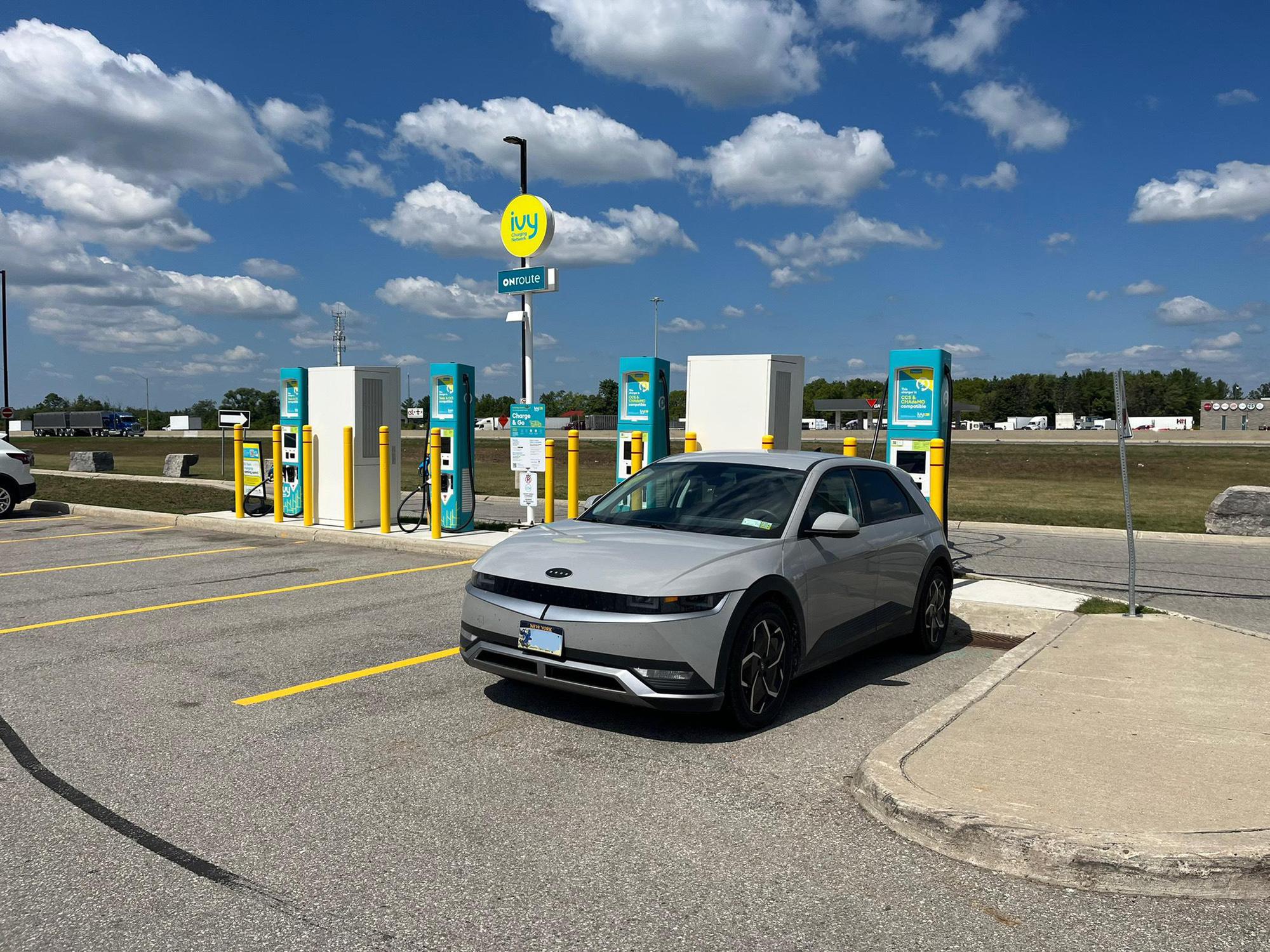 ONroute Cambridge South 401 - Eastbound | Cambridge, ON | EV Station