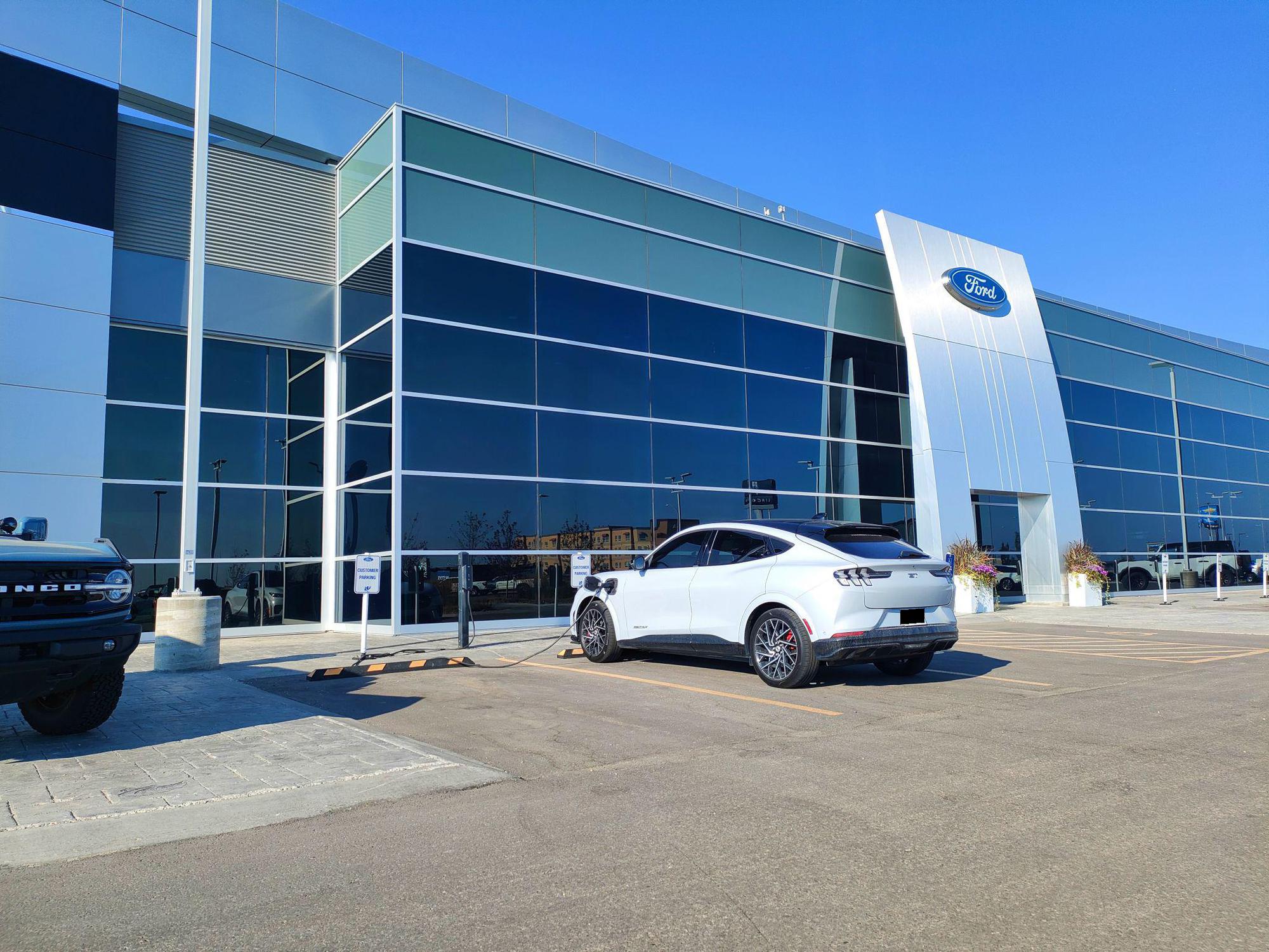 Hansen Ford | Grande Prairie, AB | EV Station