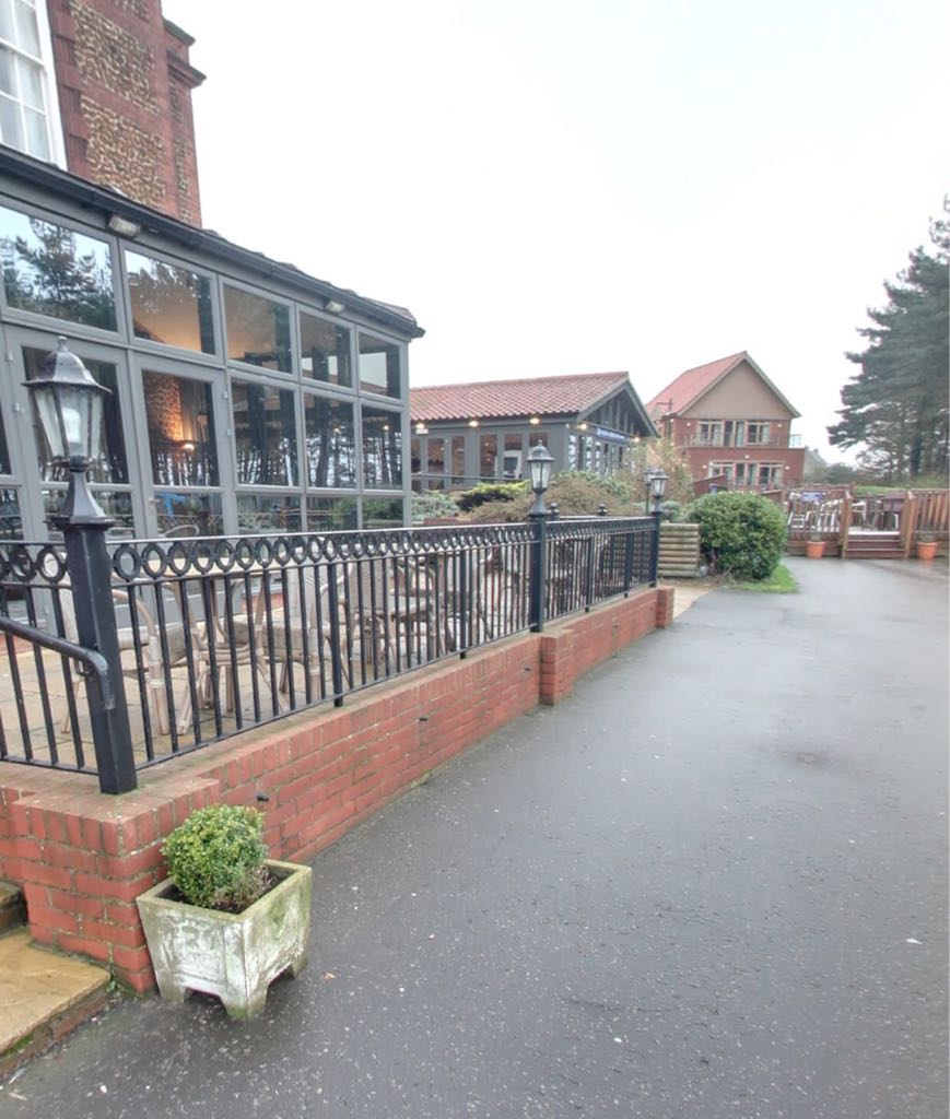 Best Western Le Strange Arms Hotel | Hunstanton, England | EV Station