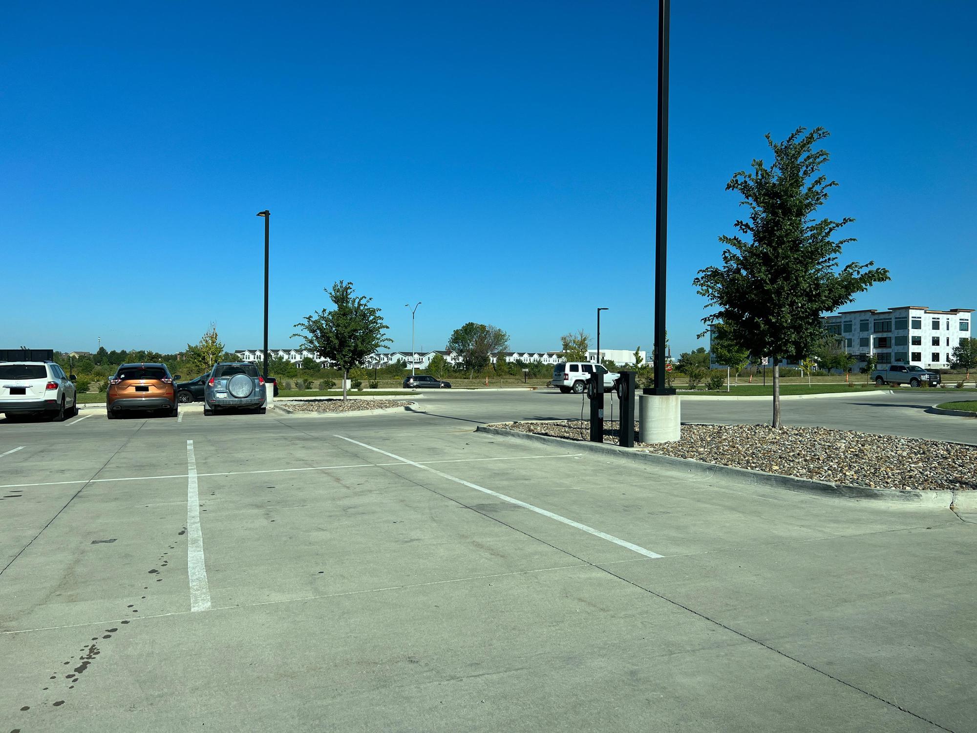 Smokey Row Coffee | Ankeny, IA | EV Station