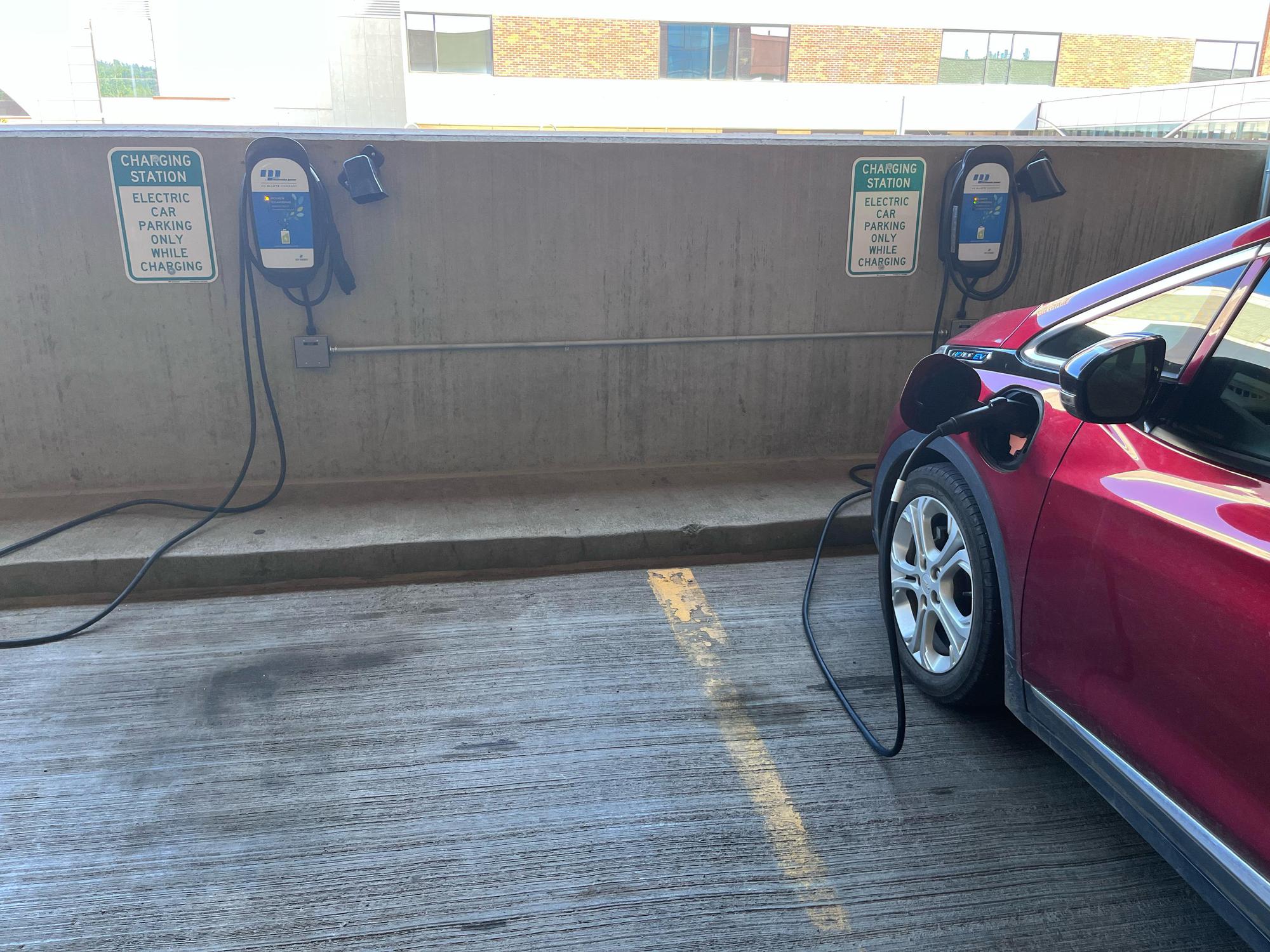 Essentia Red Ramp Level 3 | Duluth, MN | EV Station