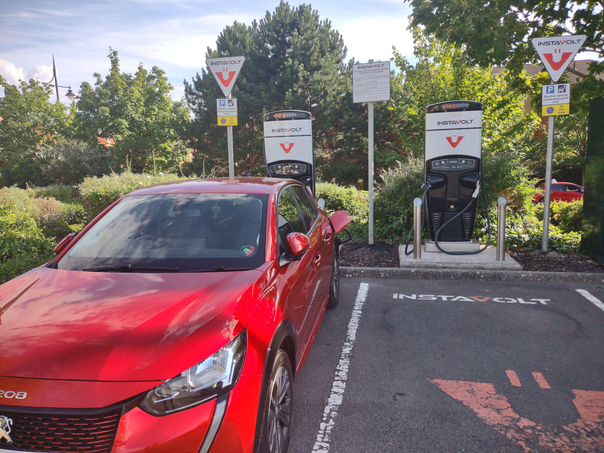 Waterfront Retail Park Car Park Barry | Waterfront Retail Park, Heol ...