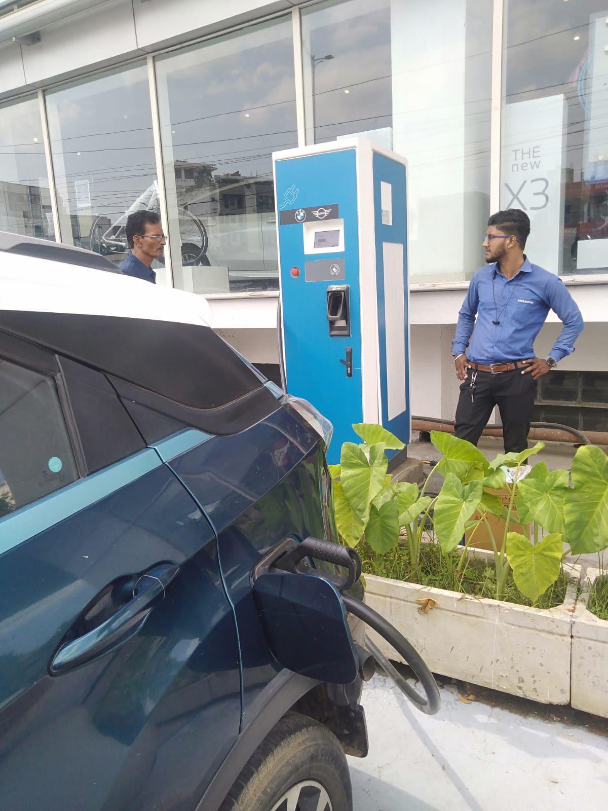 BMW Speed Motorwagen-RechargeEV(50kw) | Lucknow, UP | EV Station