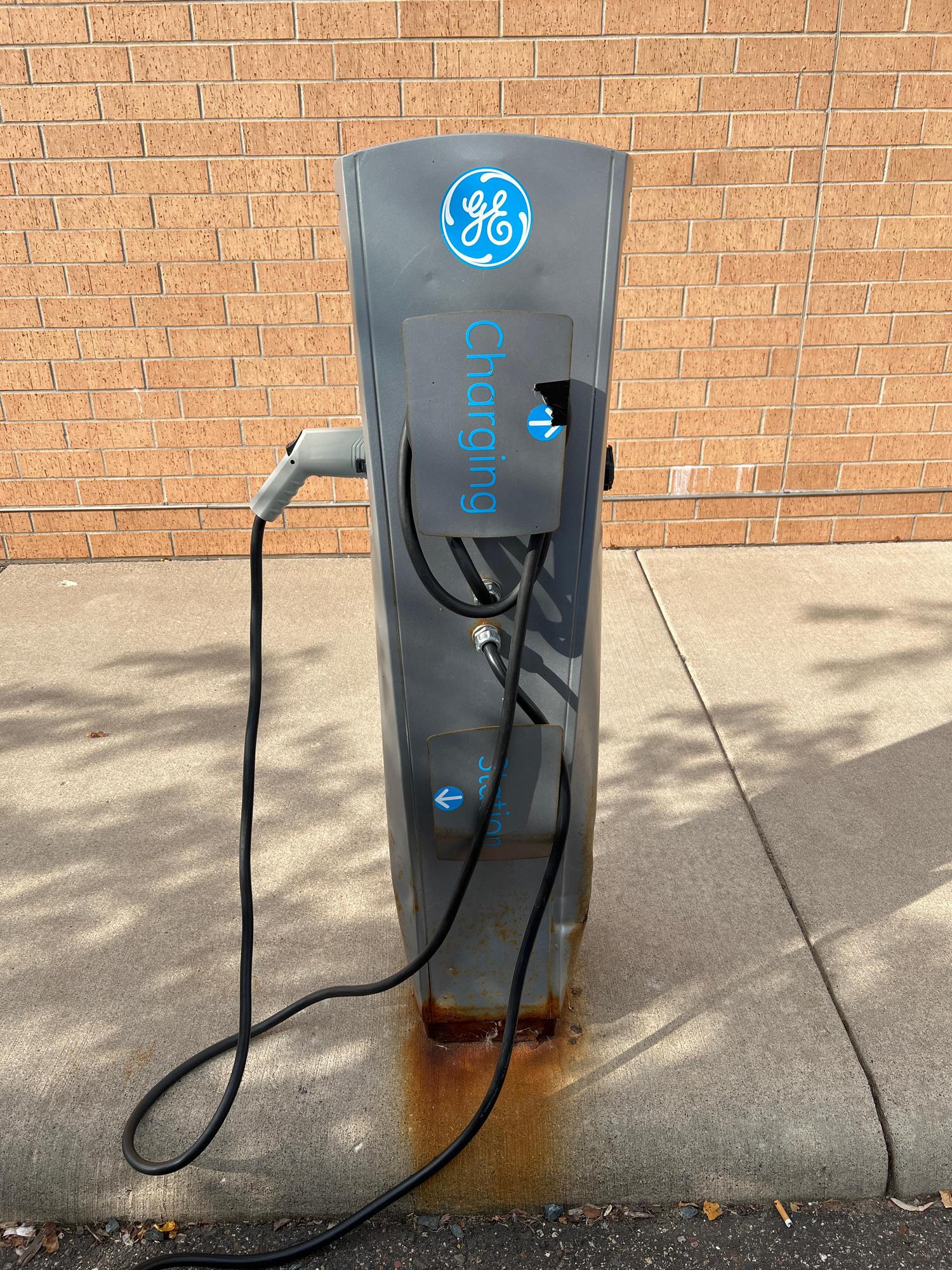 Goodwill | Maple Grove, MN | EV Station