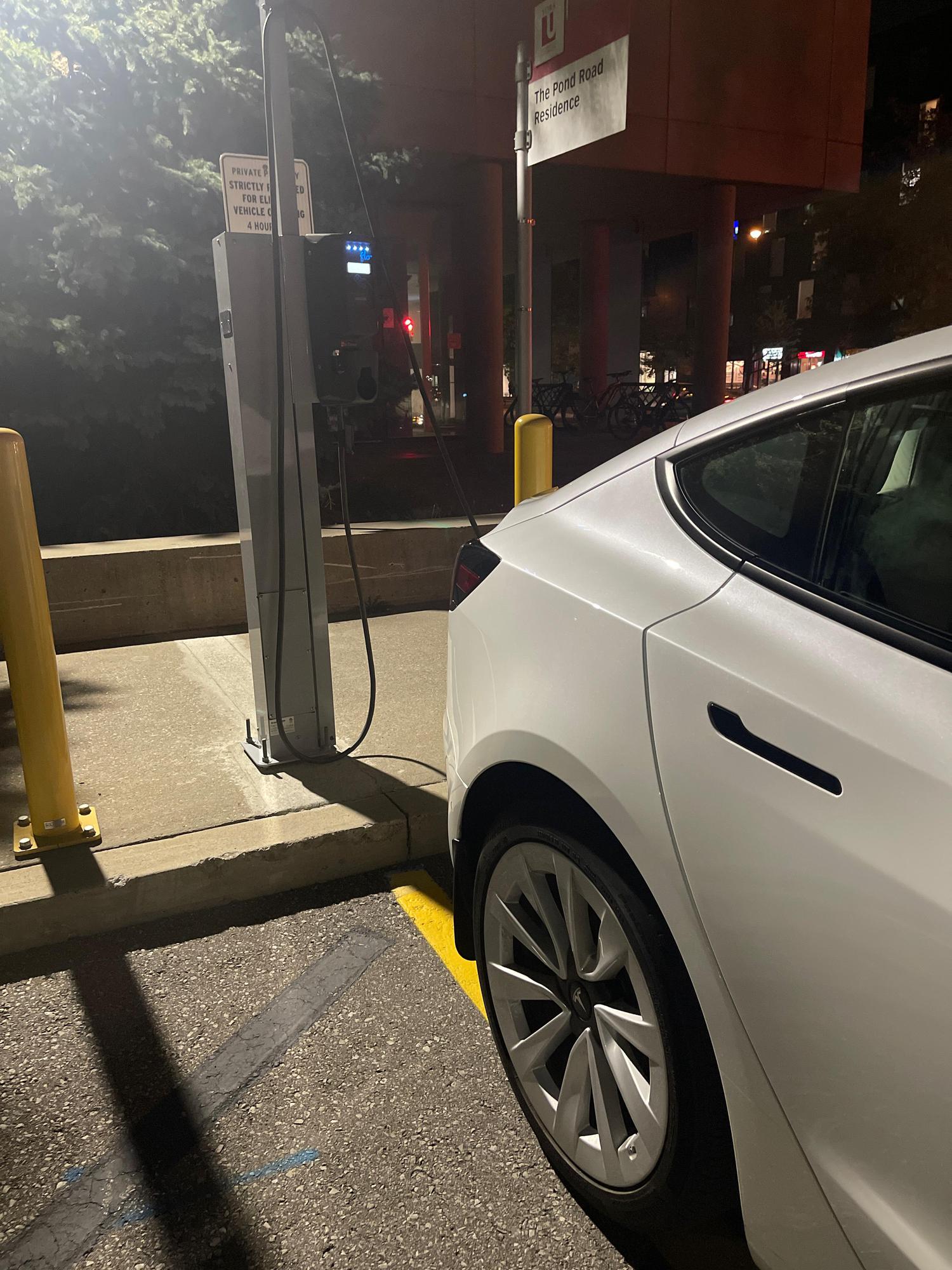 York University - Atkinson Visitor's Lot | Toronto, ON | EV Station