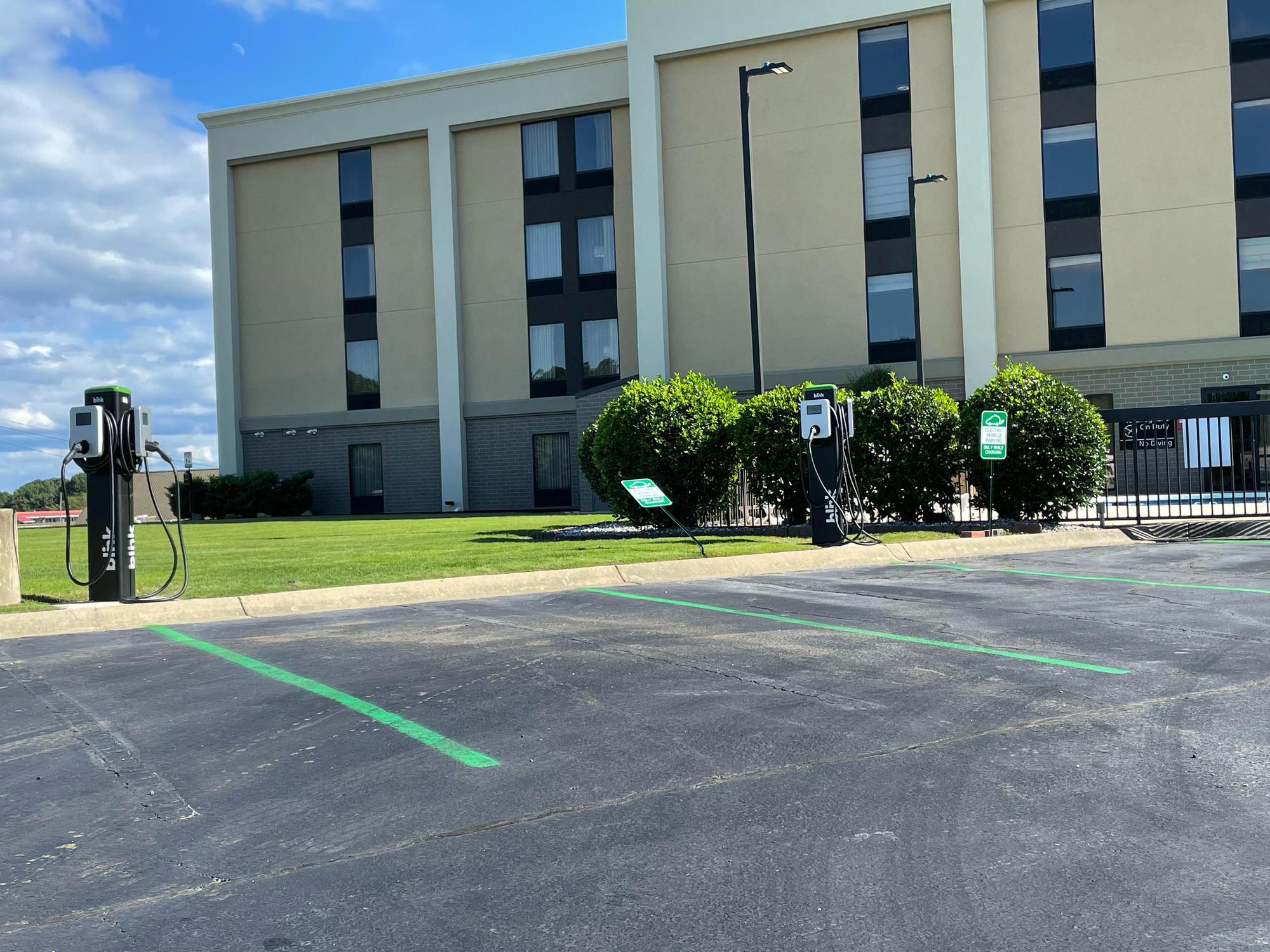 Hampton Inn Hot Springs | Hot Springs, AR | EV Station