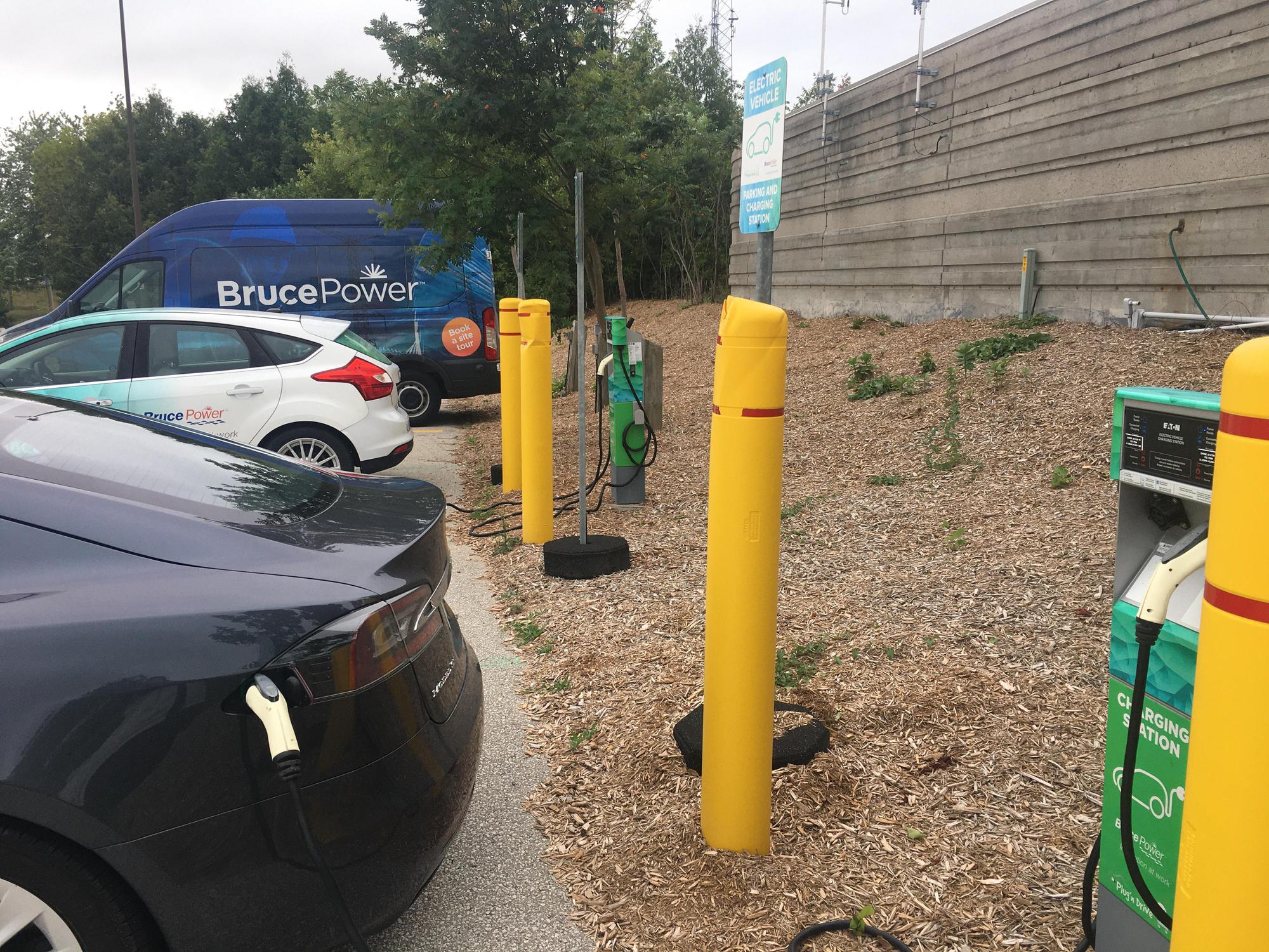 Bruce Power Visitors Centre | Tiverton, ON | EV Station