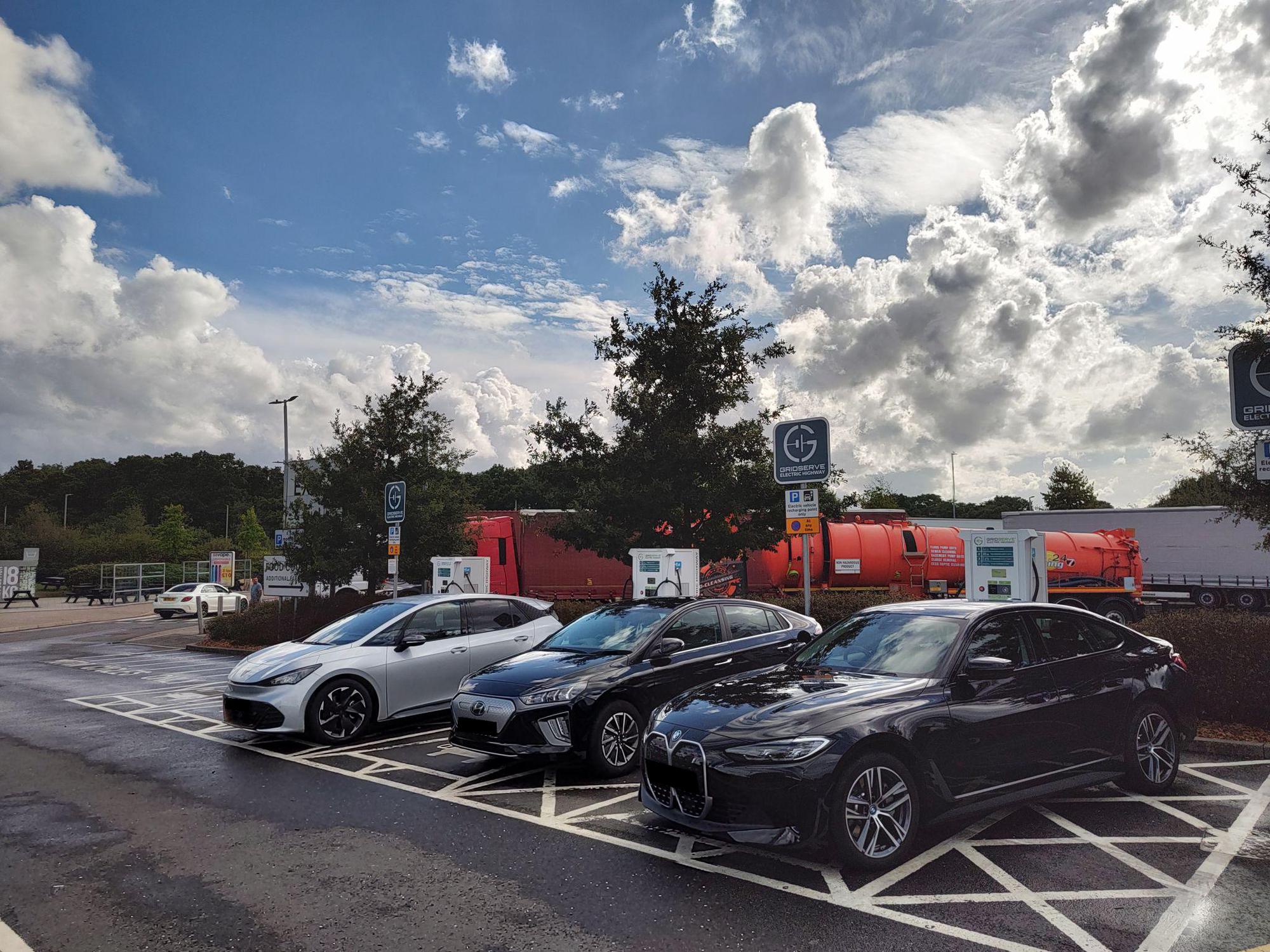 Cobham Services M25 (1) | Downside, England | EV Station