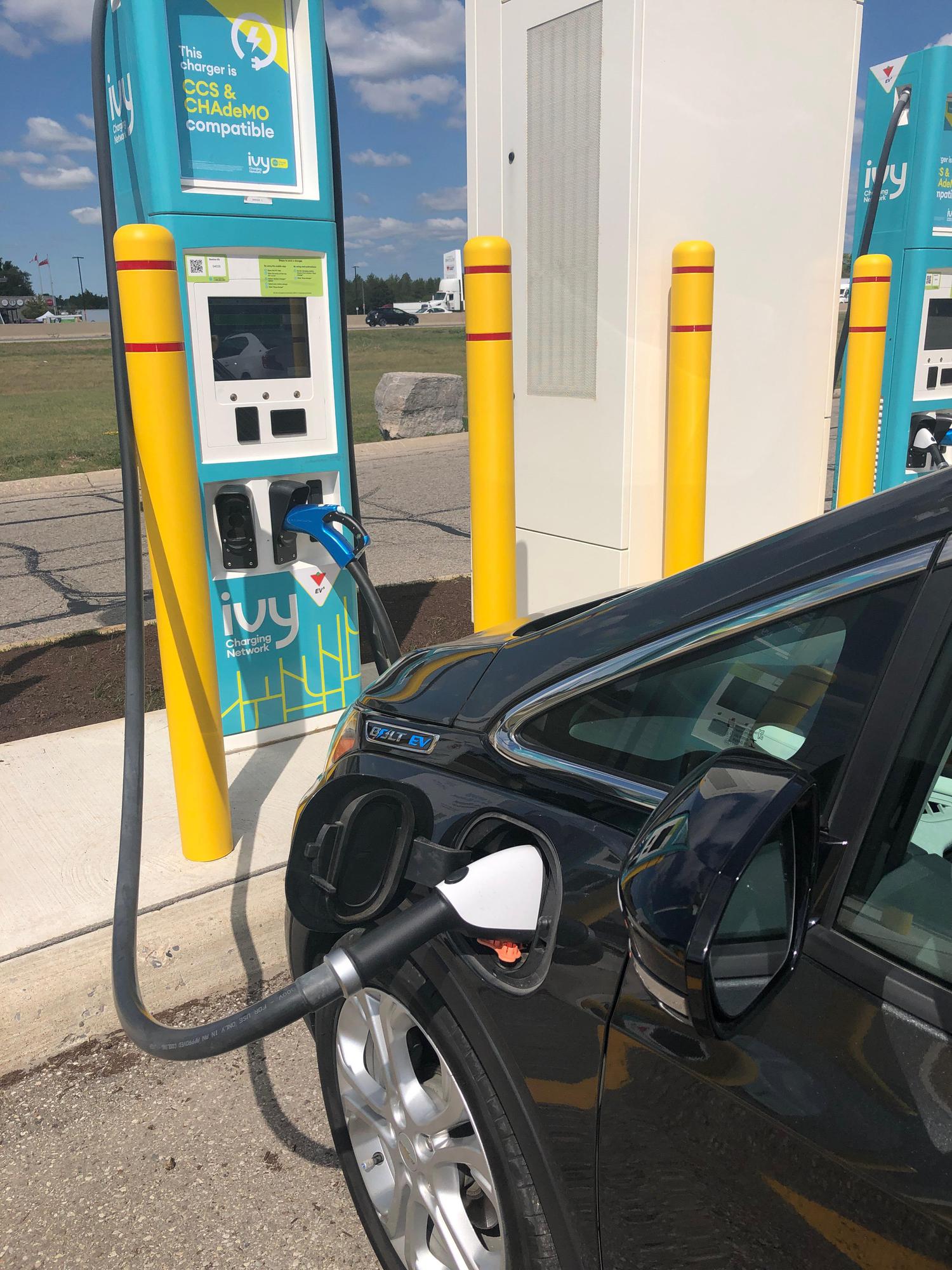 ONroute Cambridge South 401 - Eastbound | Cambridge, ON | EV Station