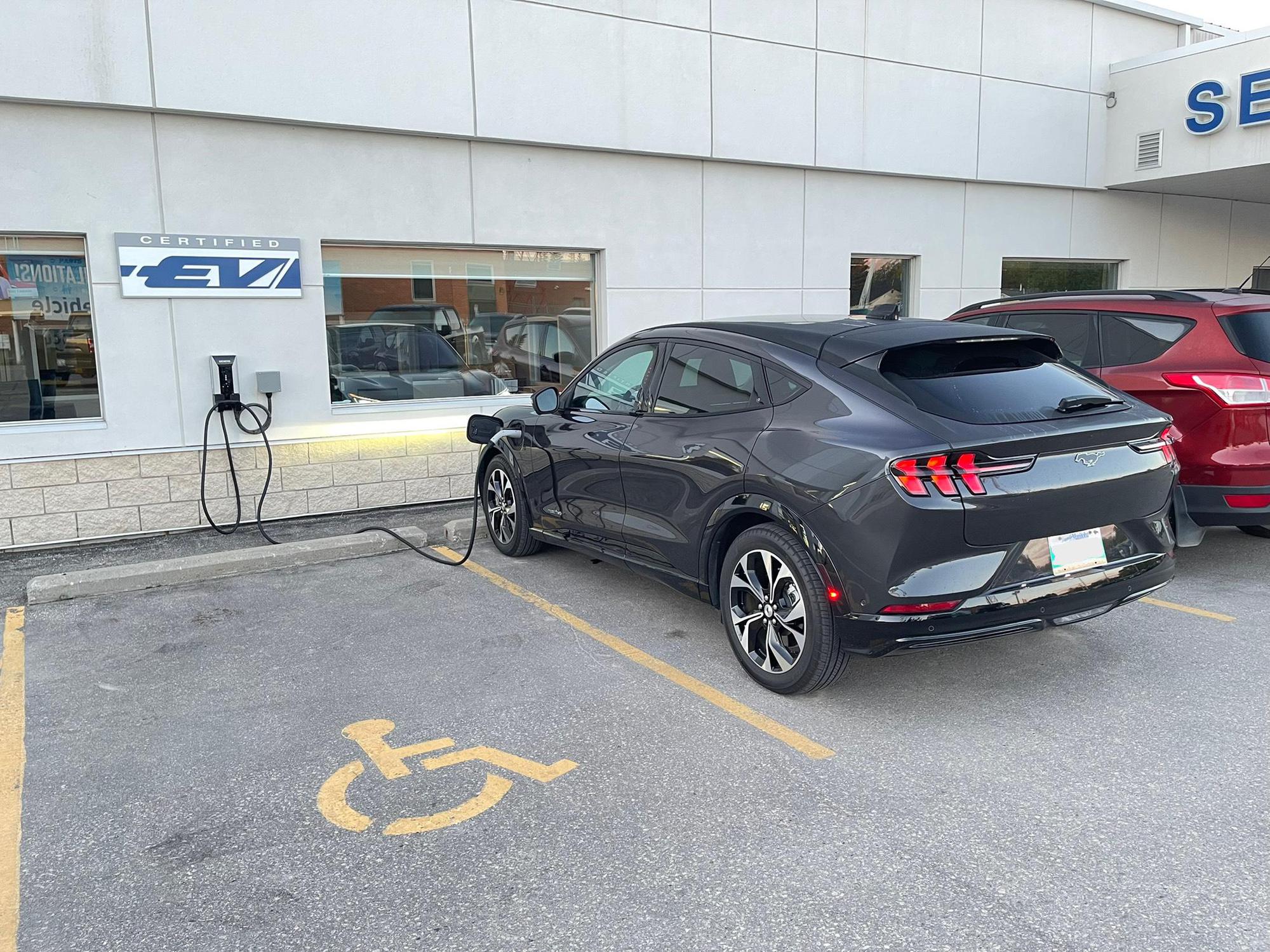 Fairway Ford | Steinbach, MB | EV Station