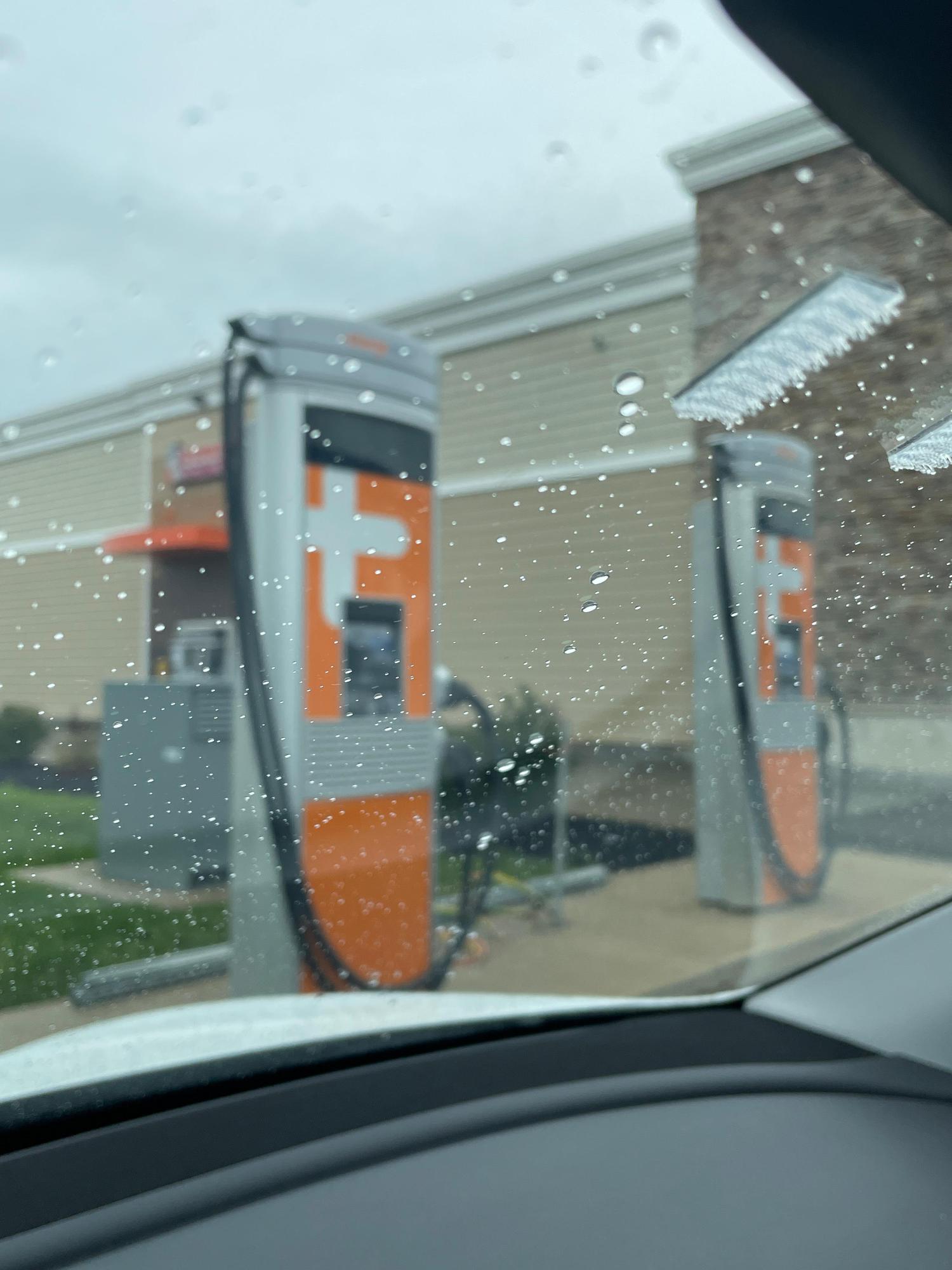 Quicklee's Avon Travel Center | Avon, NY | EV Station