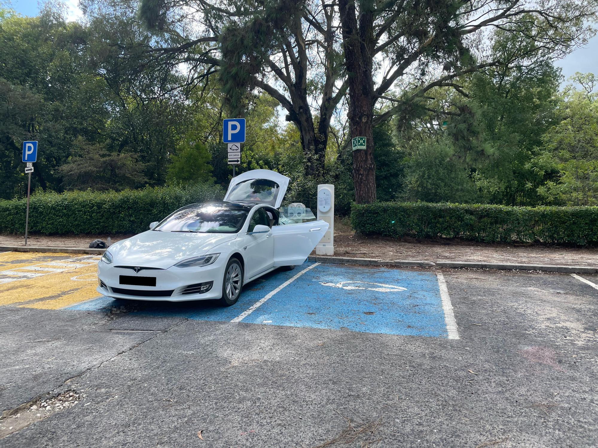 Parque Do Alvito | Lisboa, Lisboa | EV Station