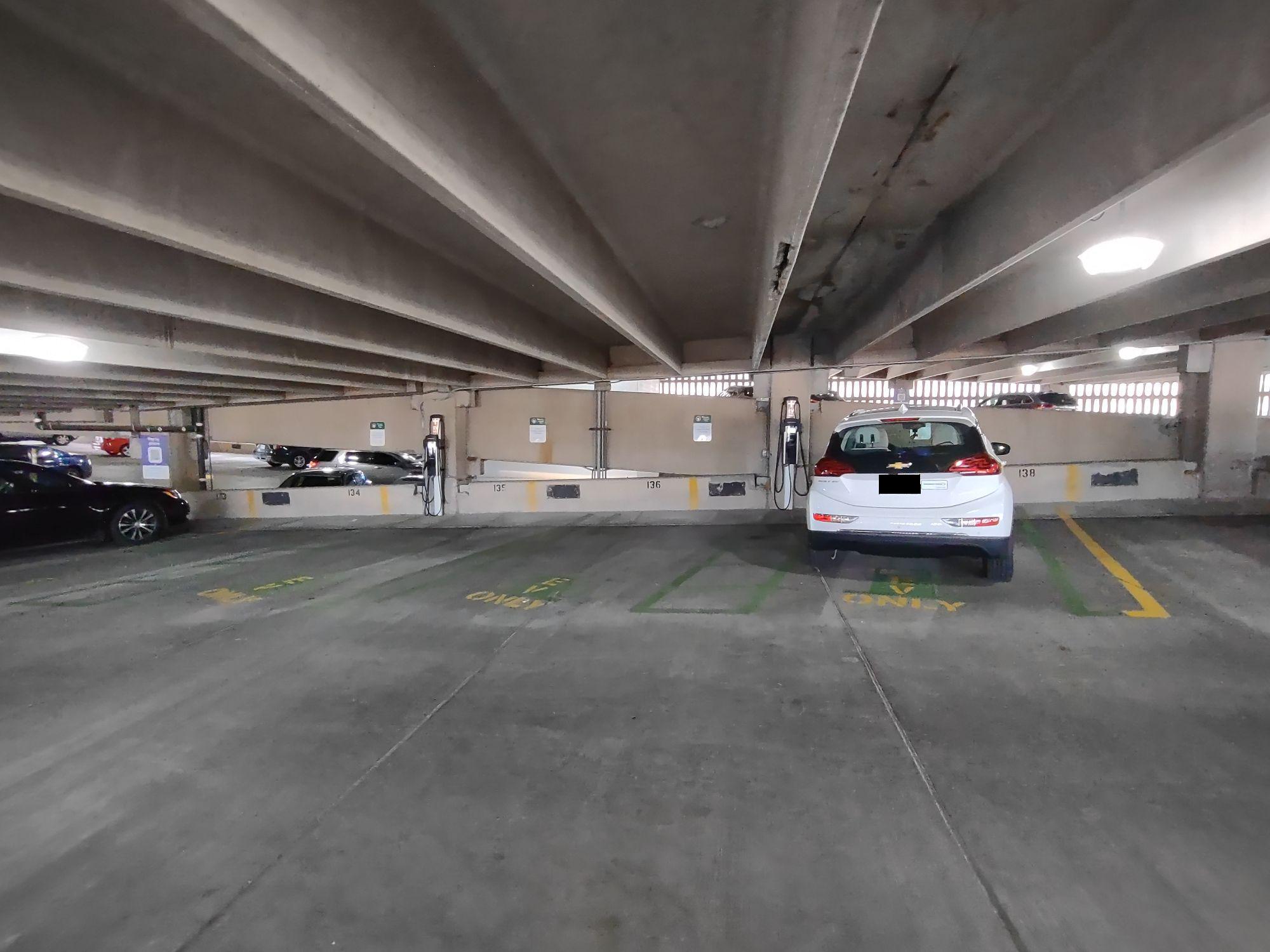 Bedrock Cass Parking Garage | Detroit, MI | EV Station