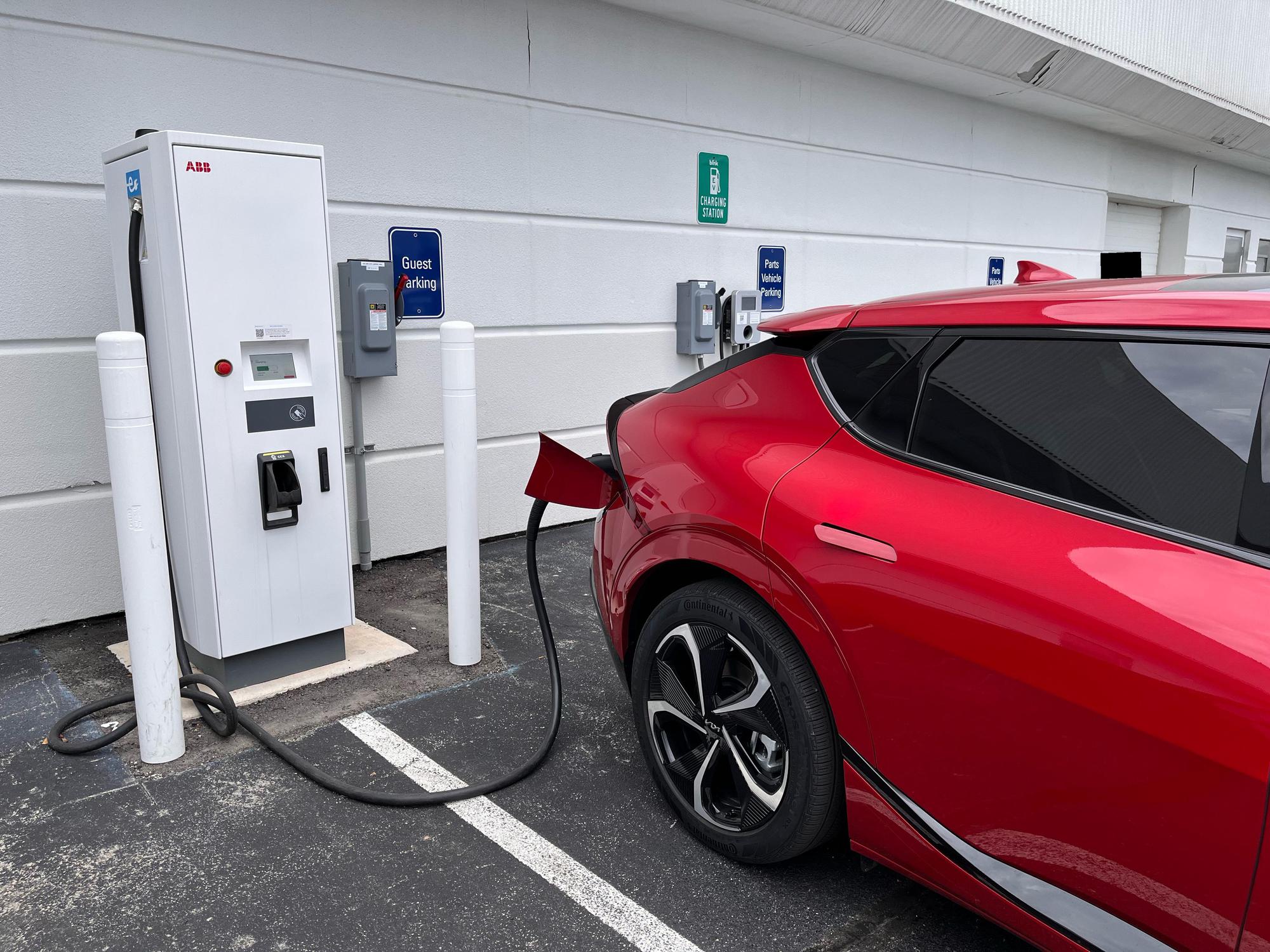 GM - Bergstrom Chevrolet Cadillac | Appleton, WI | EV Station