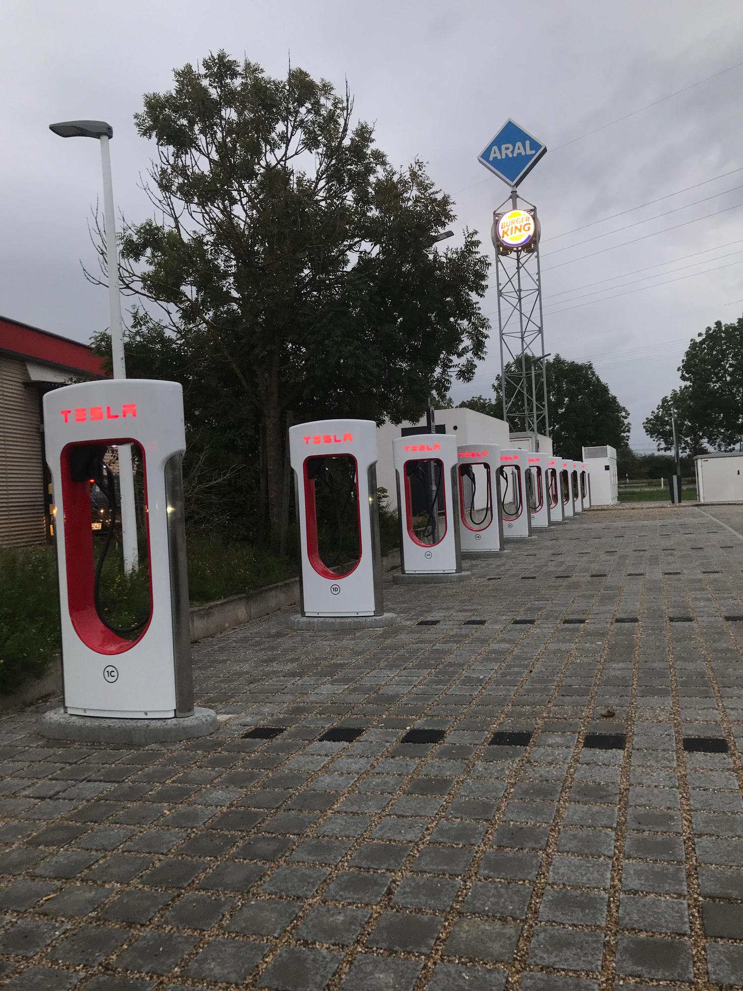 Regensburg West | Regensburg, BY | EV Station