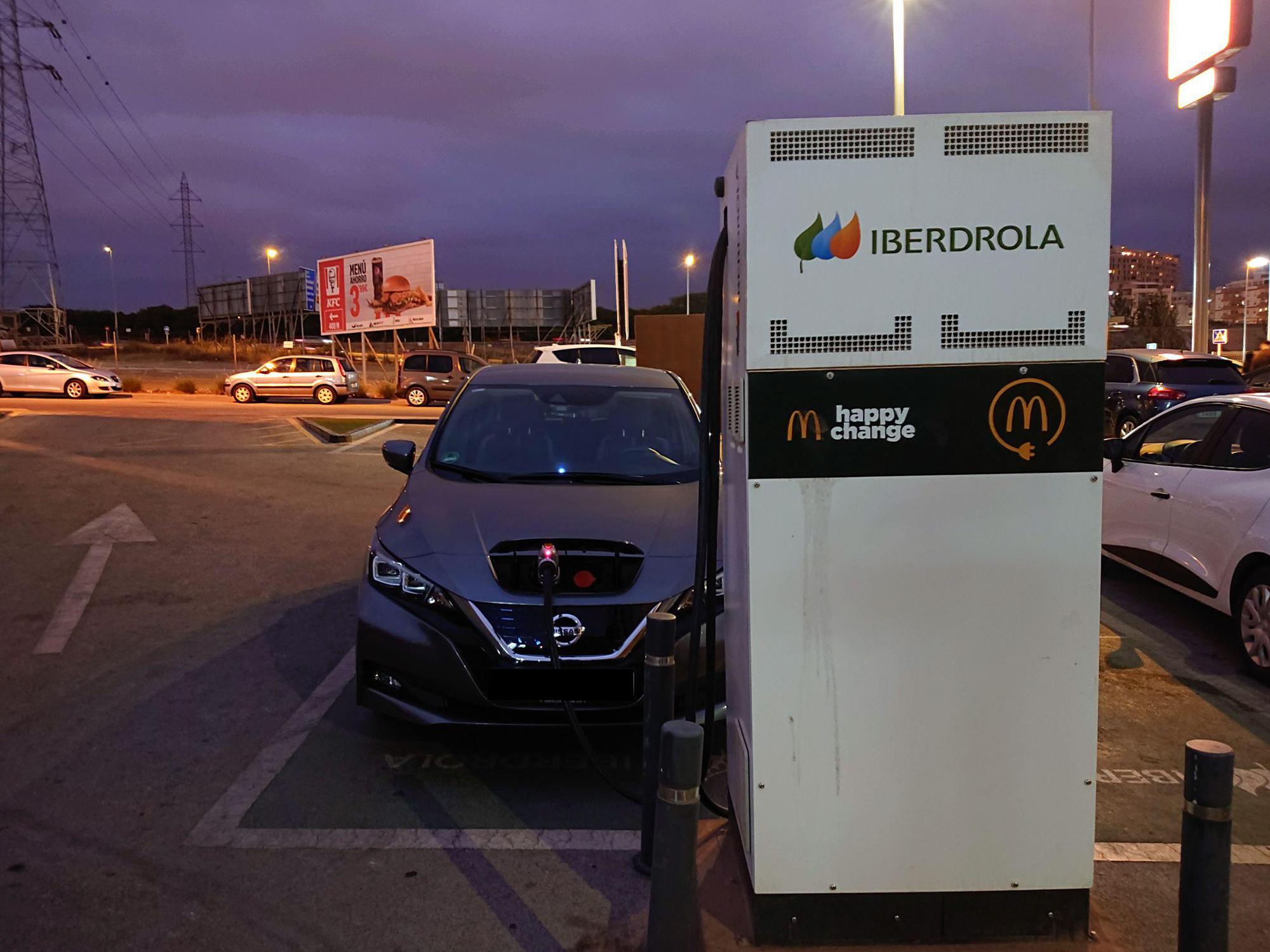 Charging Station IBERDROLA CLIENTES | Málaga, AL | EV Station