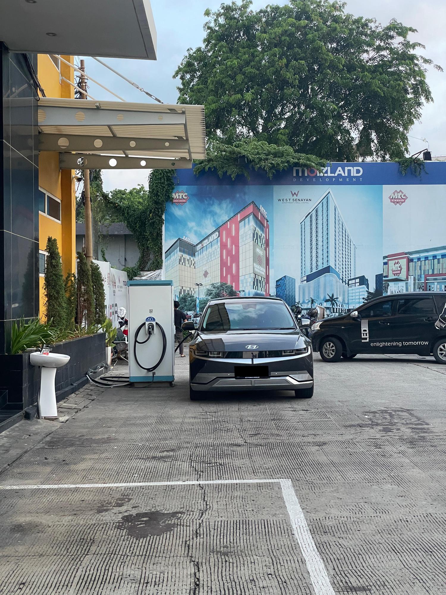 Starvo Starbucks PIK Elang Laut | Blok G, Jl. Pantai Indah Selatan No.1, RT.3/RW.3, Kamal Muara ...