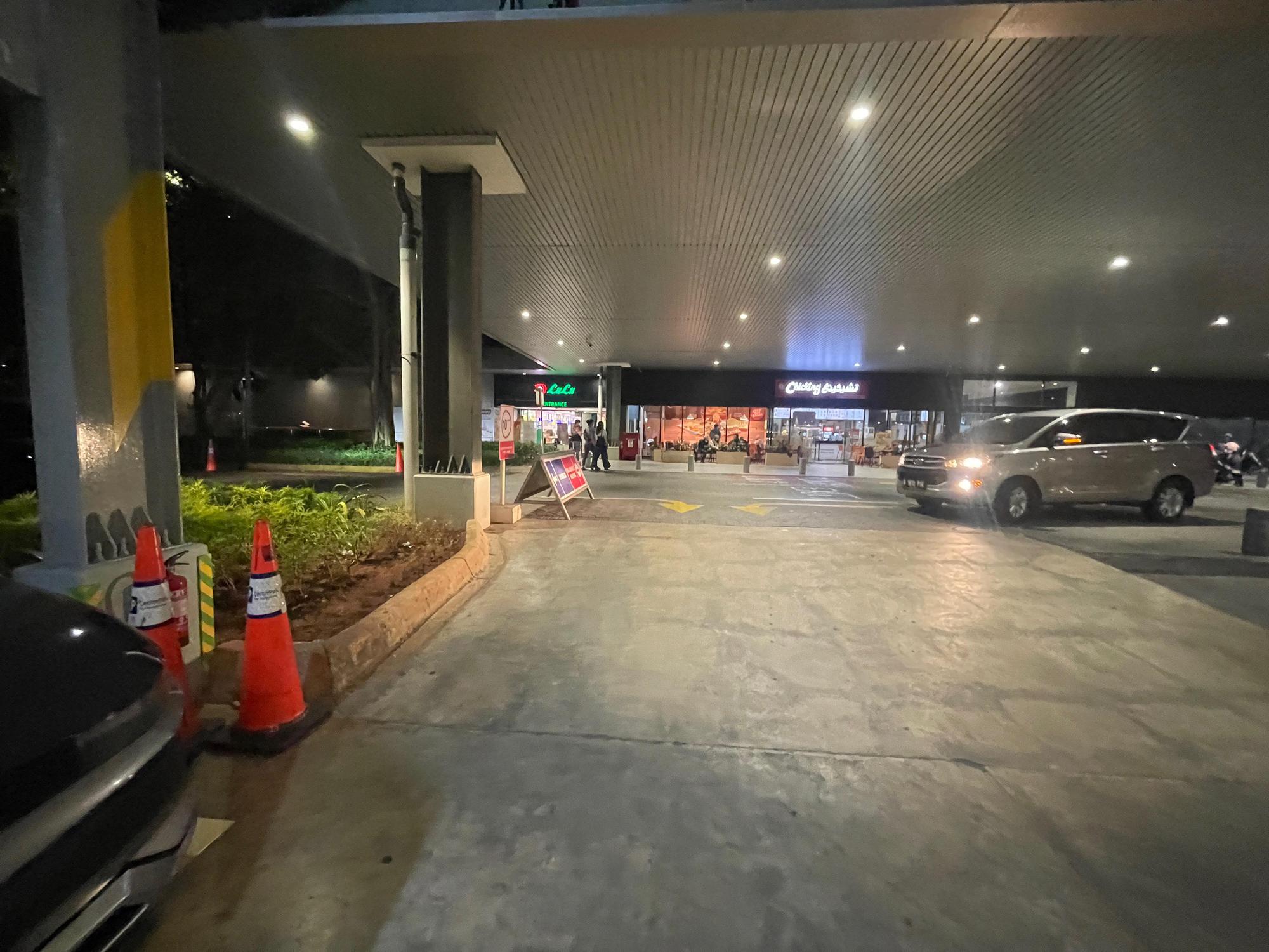 QBIG BSD City | Jl. BSD Raya Utama, Lengkong Kulon, Pagedangan ...